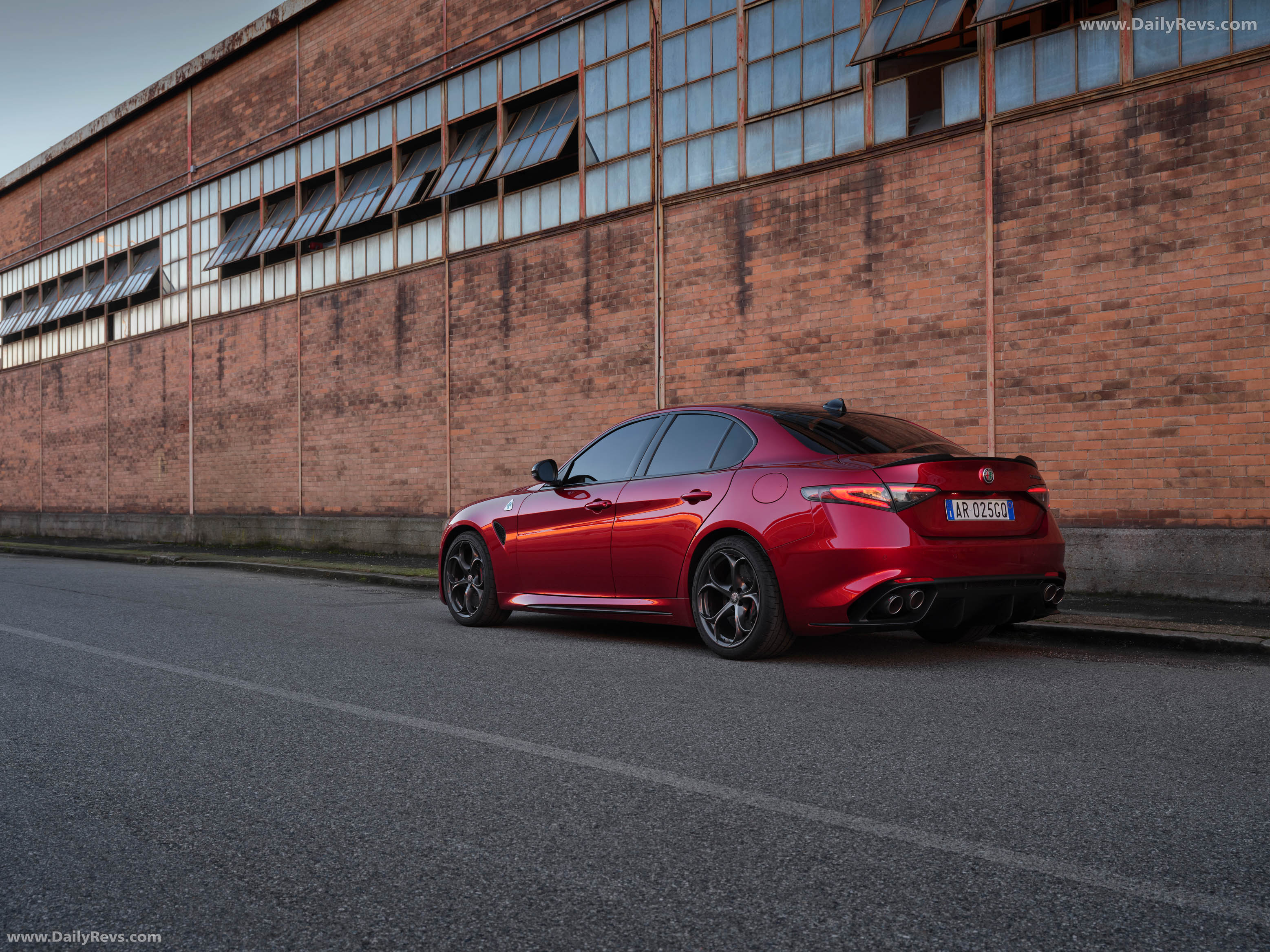 2026 Alfa Romeo Giulia Quadrifoglio Collezione First Look - DailyRevs