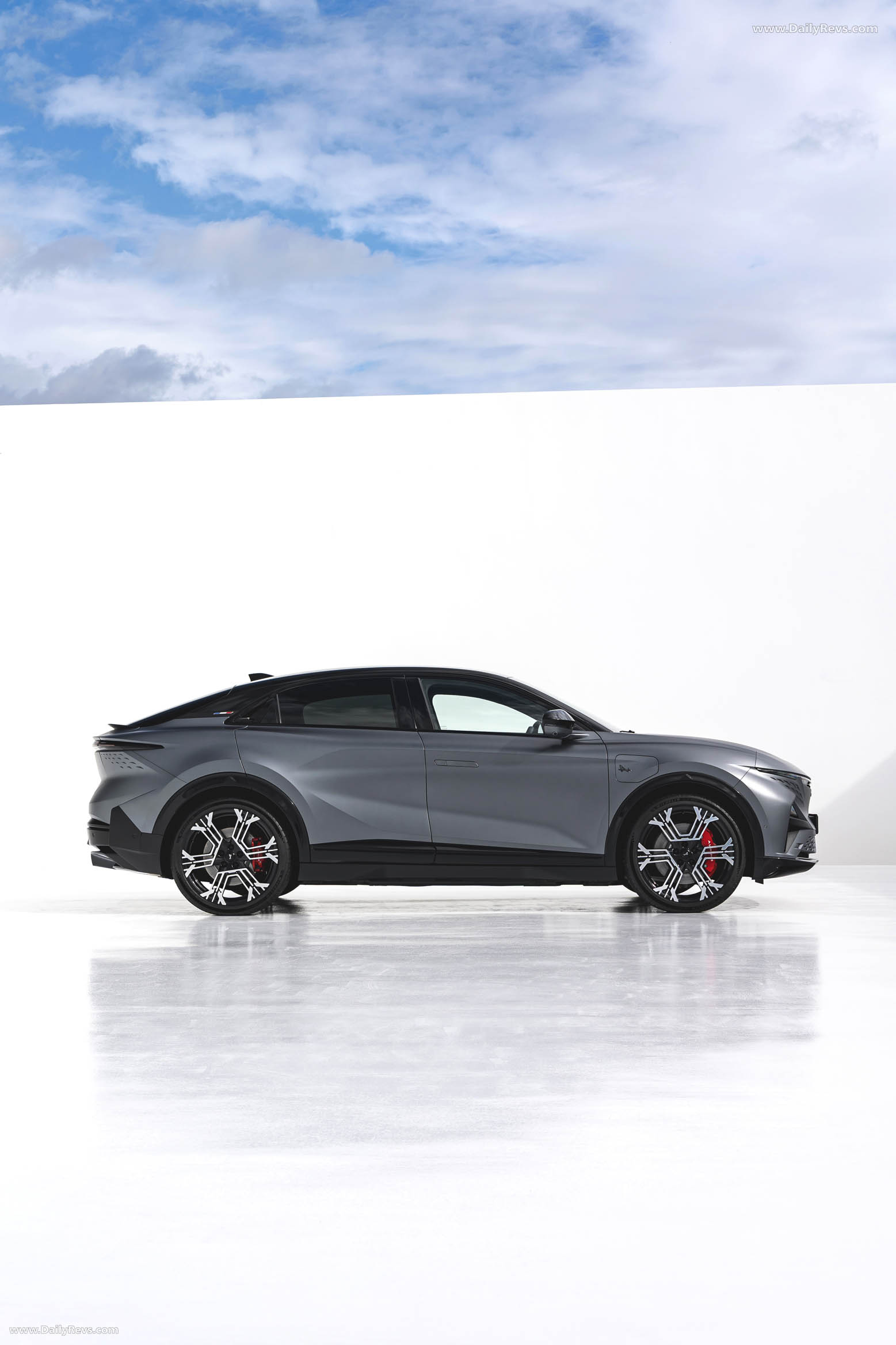 2025 Alpine A390 GTS - French Flair Meets Electric Performance - DailyRevs