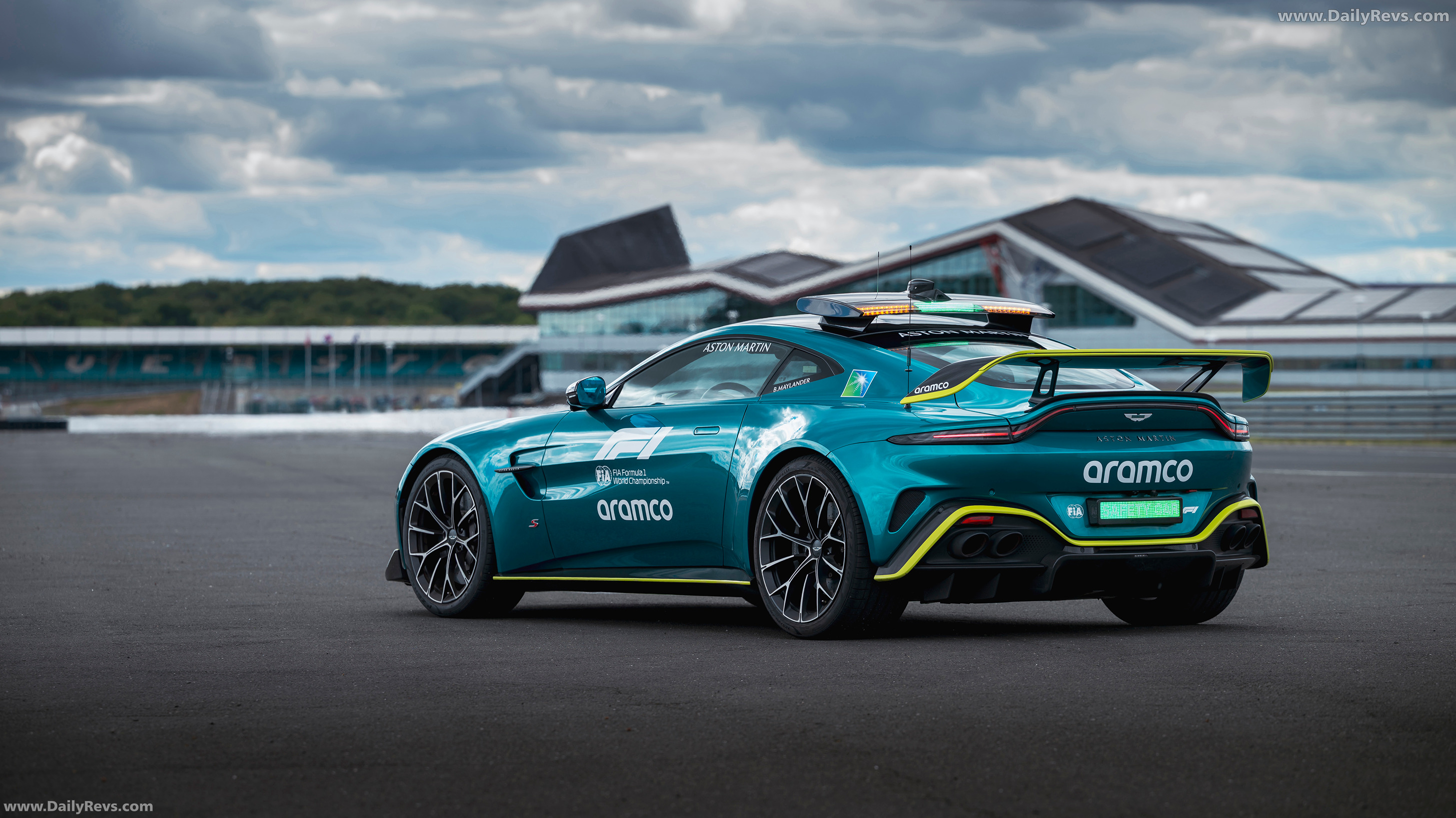 2025 Aston Martin Vantage S Safety Car