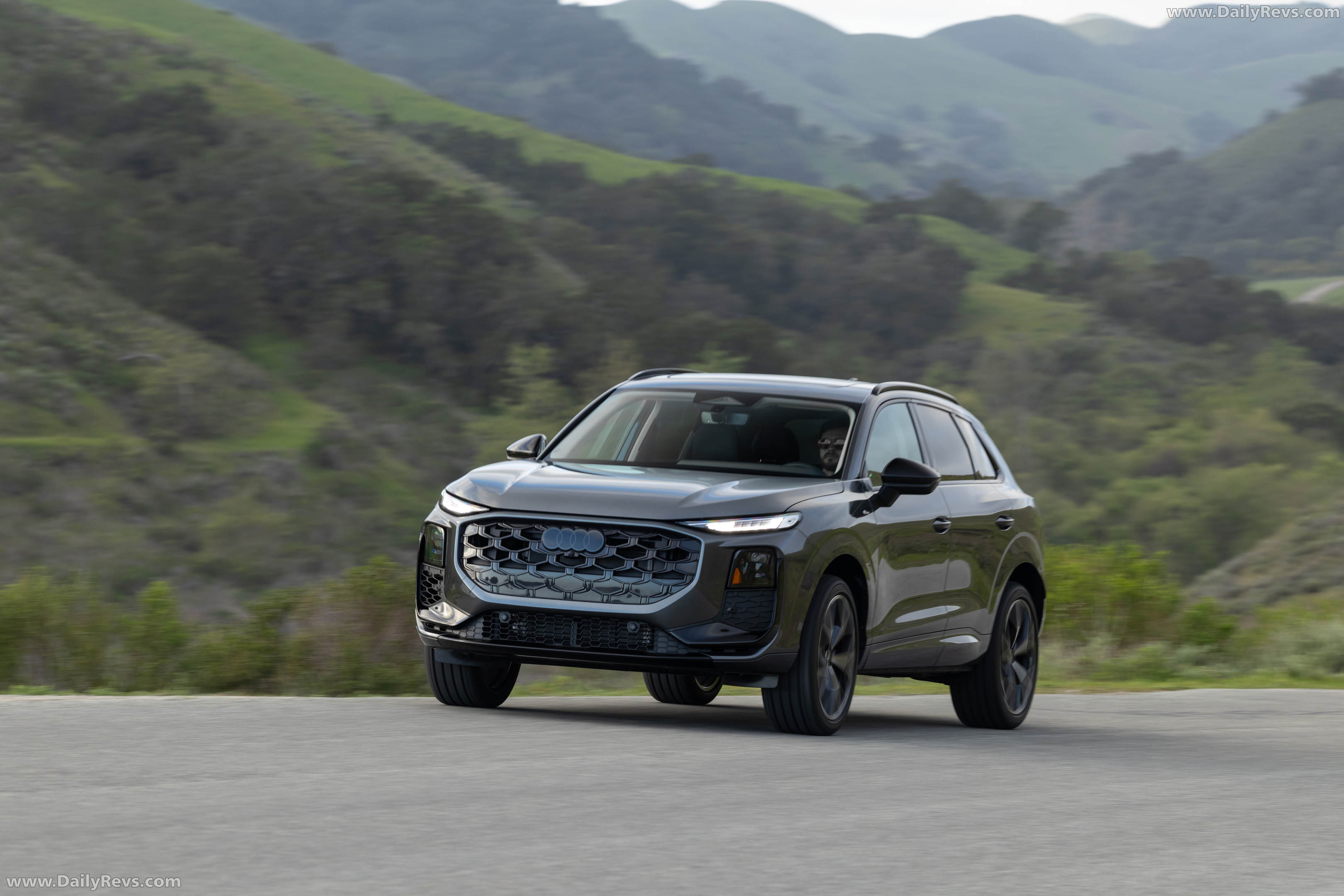 2026 Audi Q3 F3 - Audi Challenging the BMW X1 and Volvo XC40 - DailyRevs