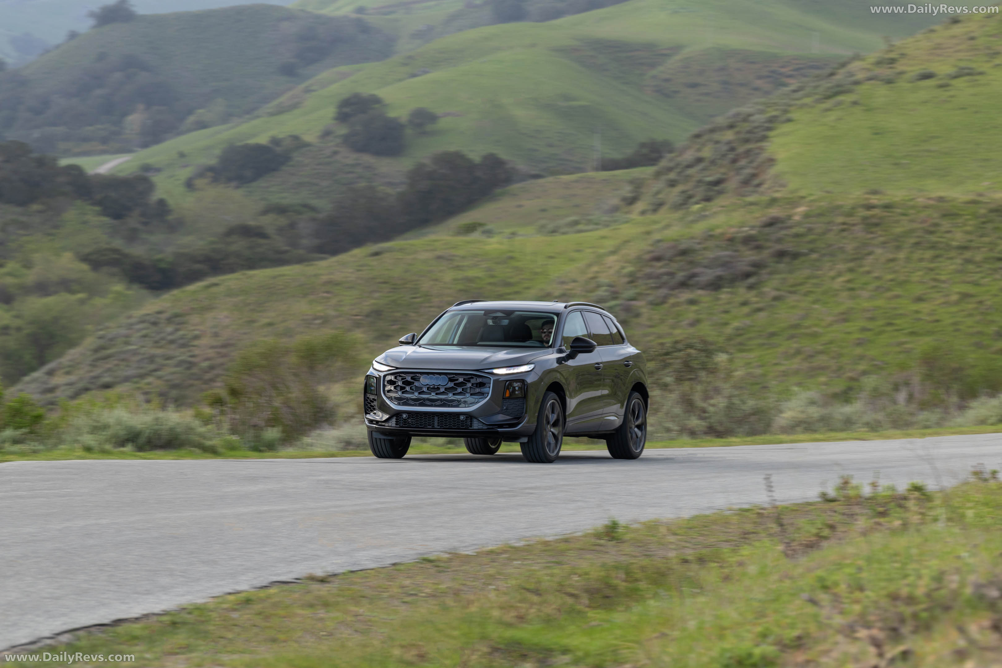 2026 Audi Q3 F3 - Audi Challenging the BMW X1 and Volvo XC40 - DailyRevs
