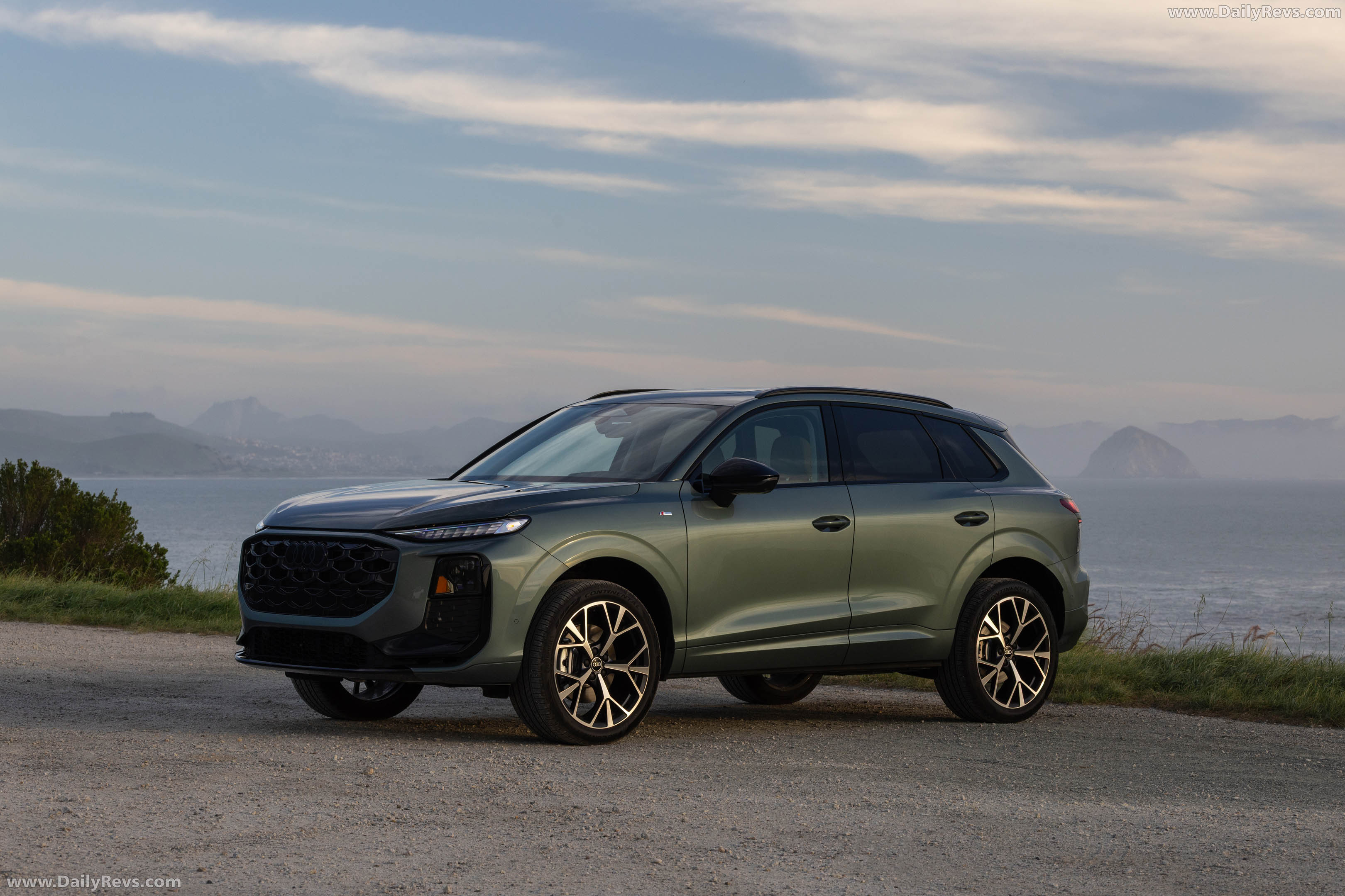 2026 Audi Q3 F3 - Audi Challenging the BMW X1 and Volvo XC40 - DailyRevs