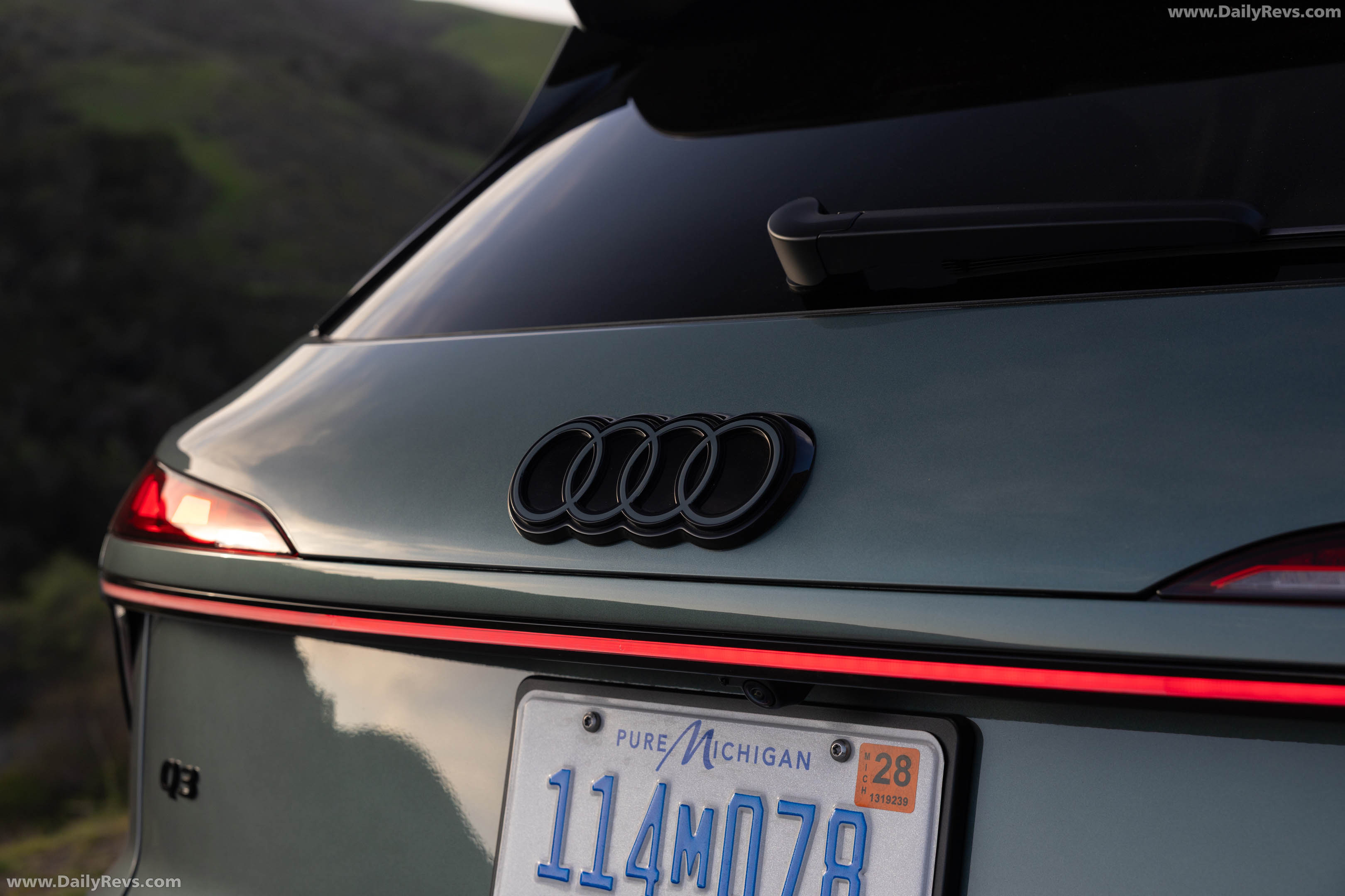 2026 Audi Q3 F3 - Audi Challenging the BMW X1 and Volvo XC40 - DailyRevs
