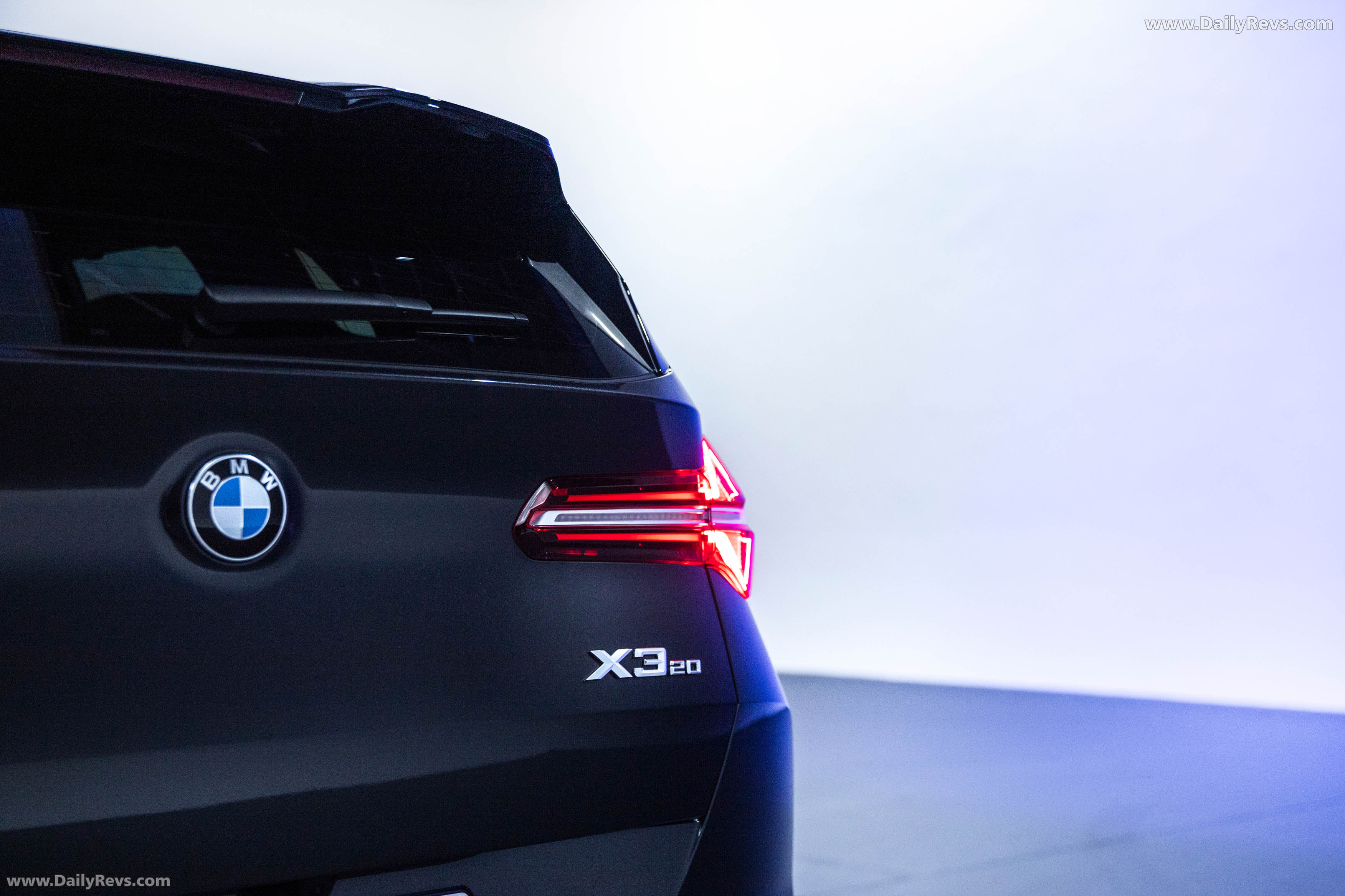 2025 BMW X3 20d Pure Design G45: New Entry-Level Variant Expands the ...