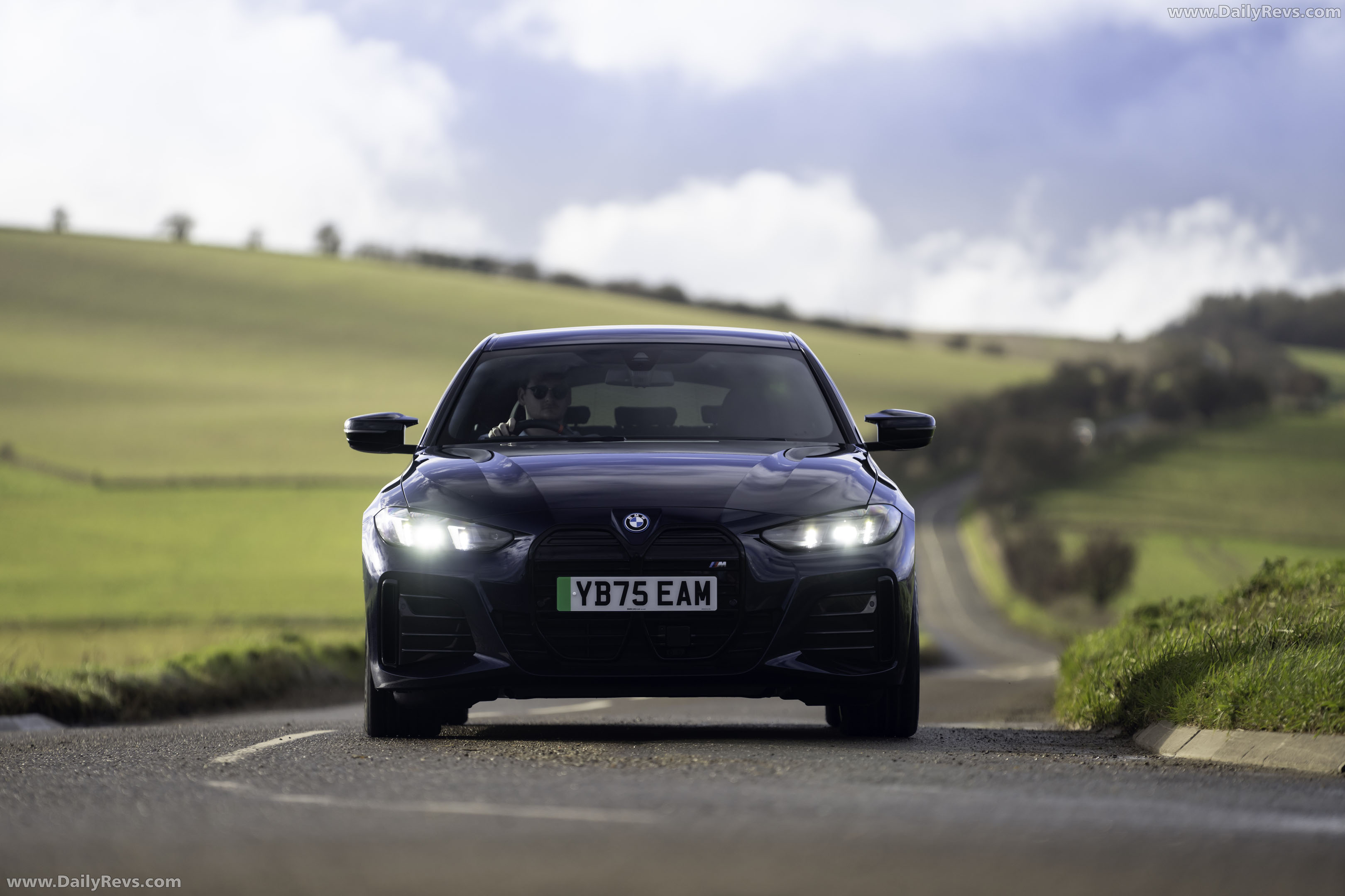 BMW i4 M60 With refreshed exterior with new design details - DailyRevs