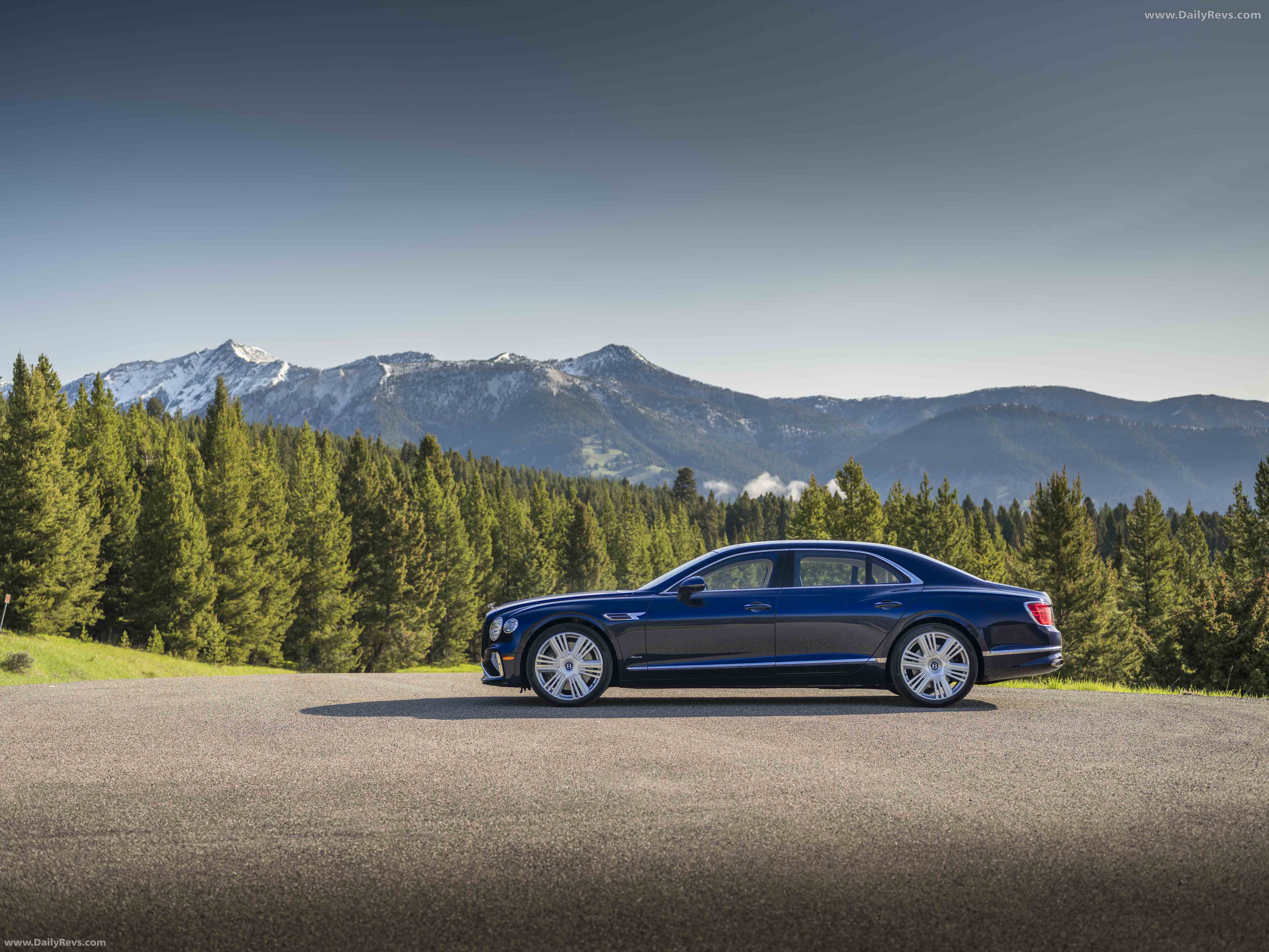 2025 Bentley Flying Spur Azure - Luxury For Those Who Don’t Shout ...
