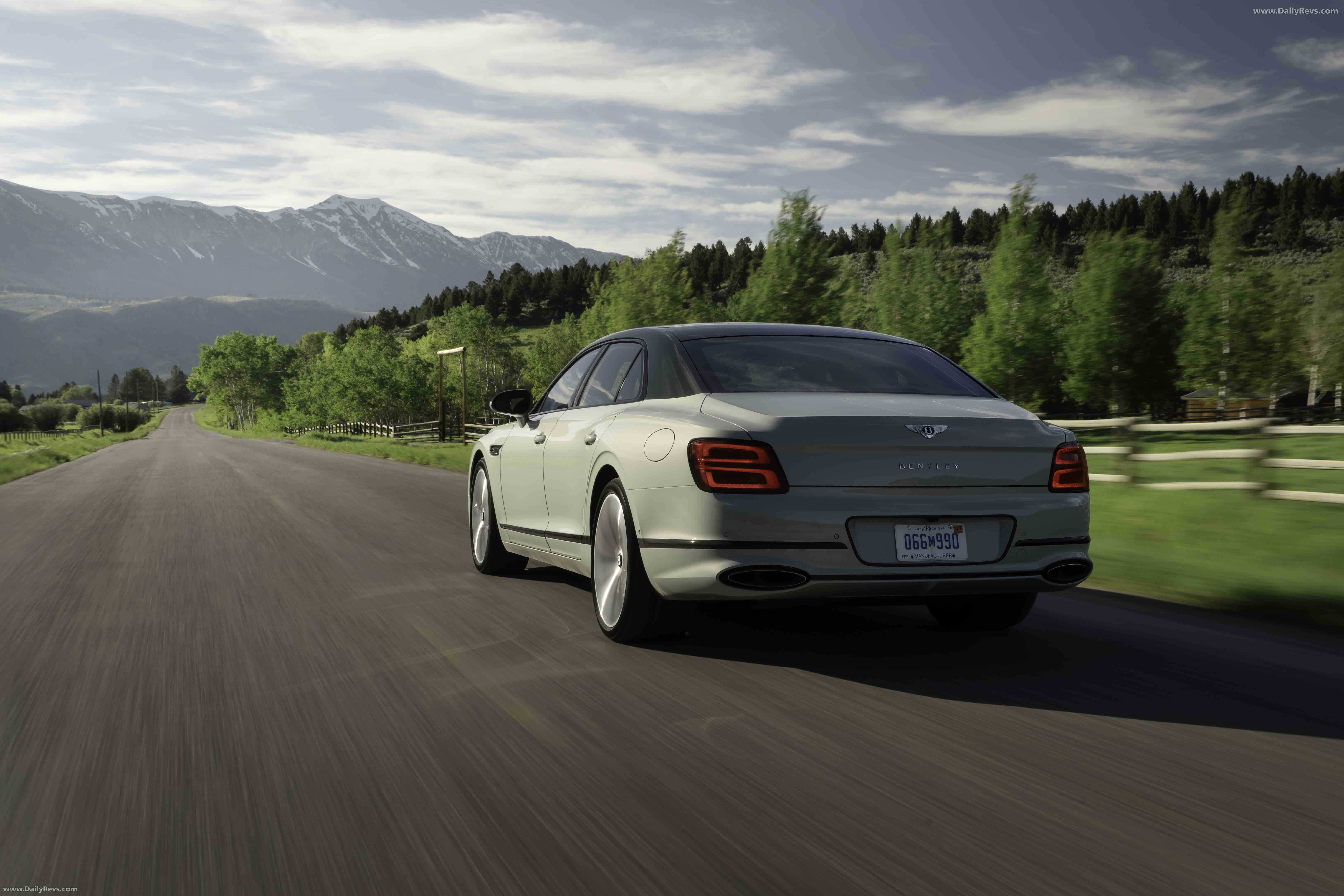 2025 Bentley Flying Spur Cumbarian Green - Bentley Enters the Hybrid ...