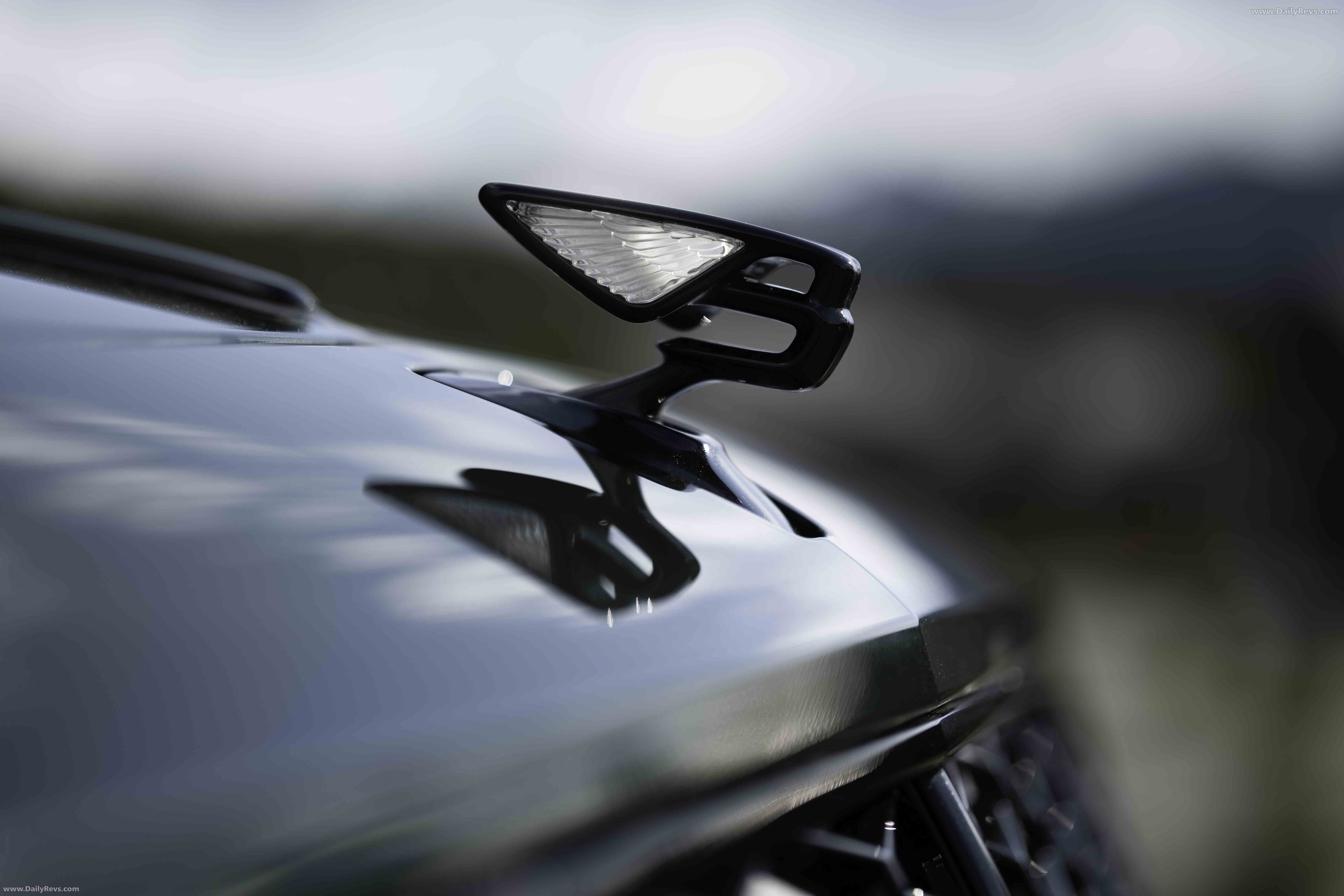 2025 Bentley Flying Spur Cumbarian Green - Bentley Enters the Hybrid ...
