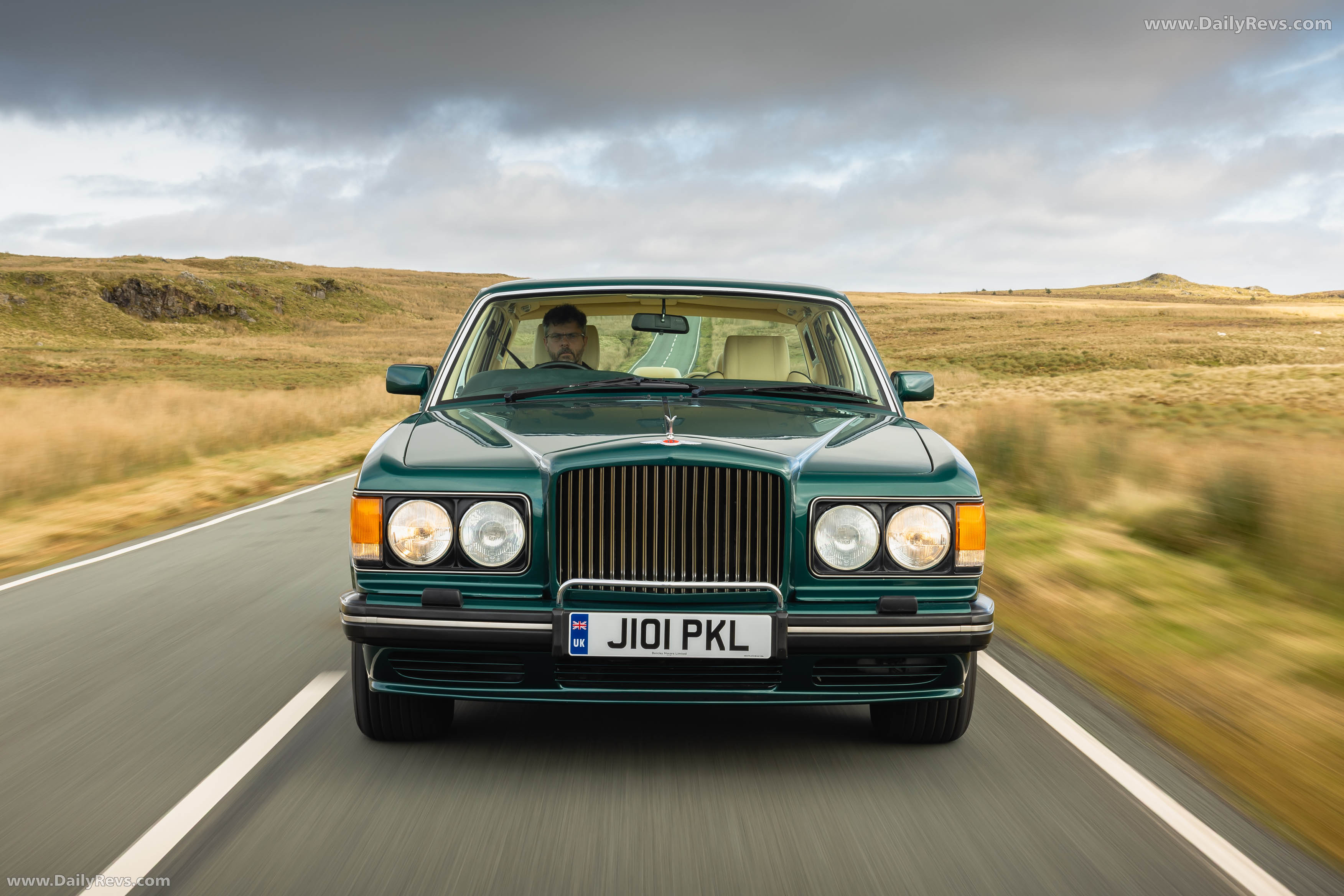 1991 Bentley Turbo R - A Classic in Performance Luxury - DailyRevs