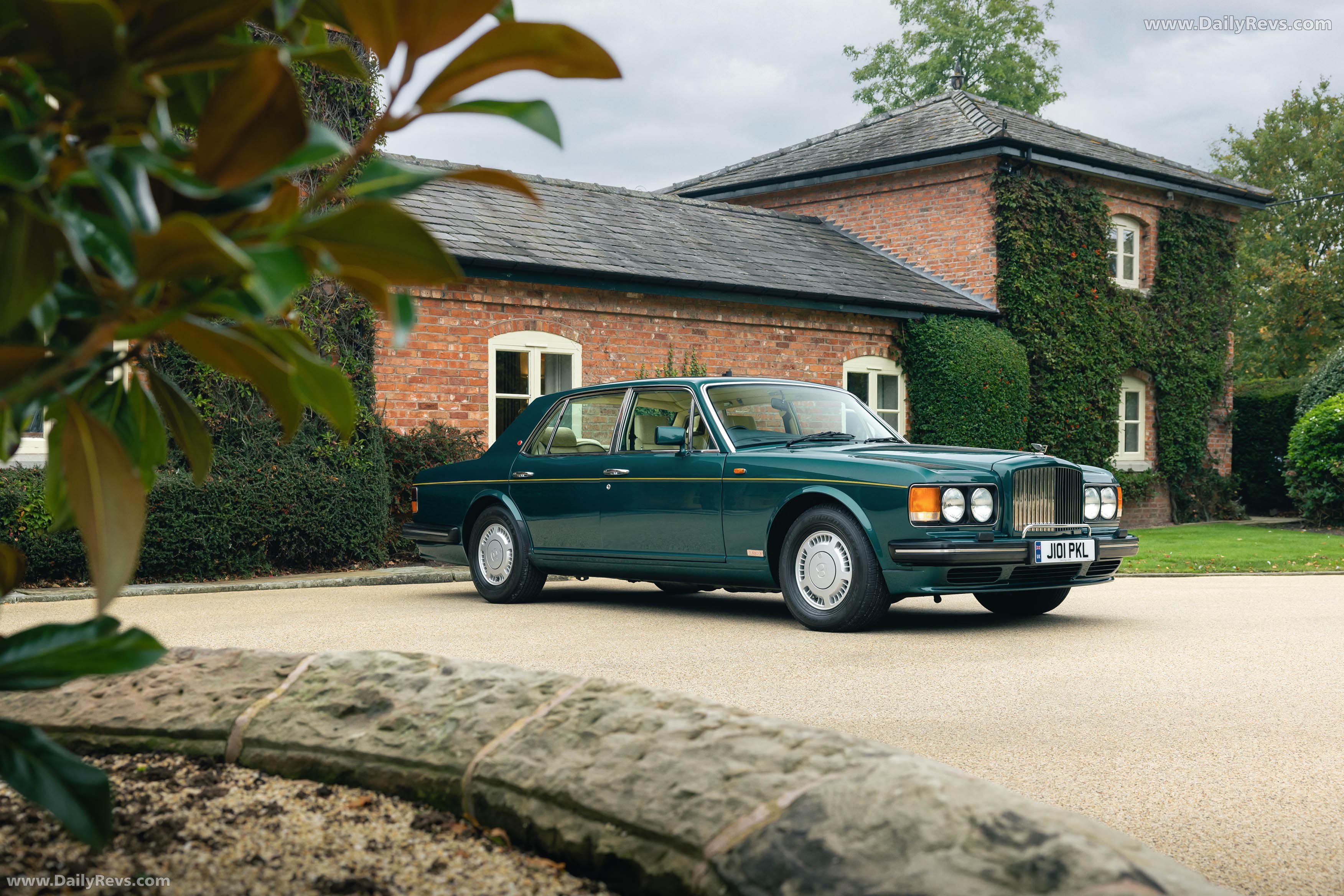 1991 Bentley Turbo R - A Classic in Performance Luxury - DailyRevs