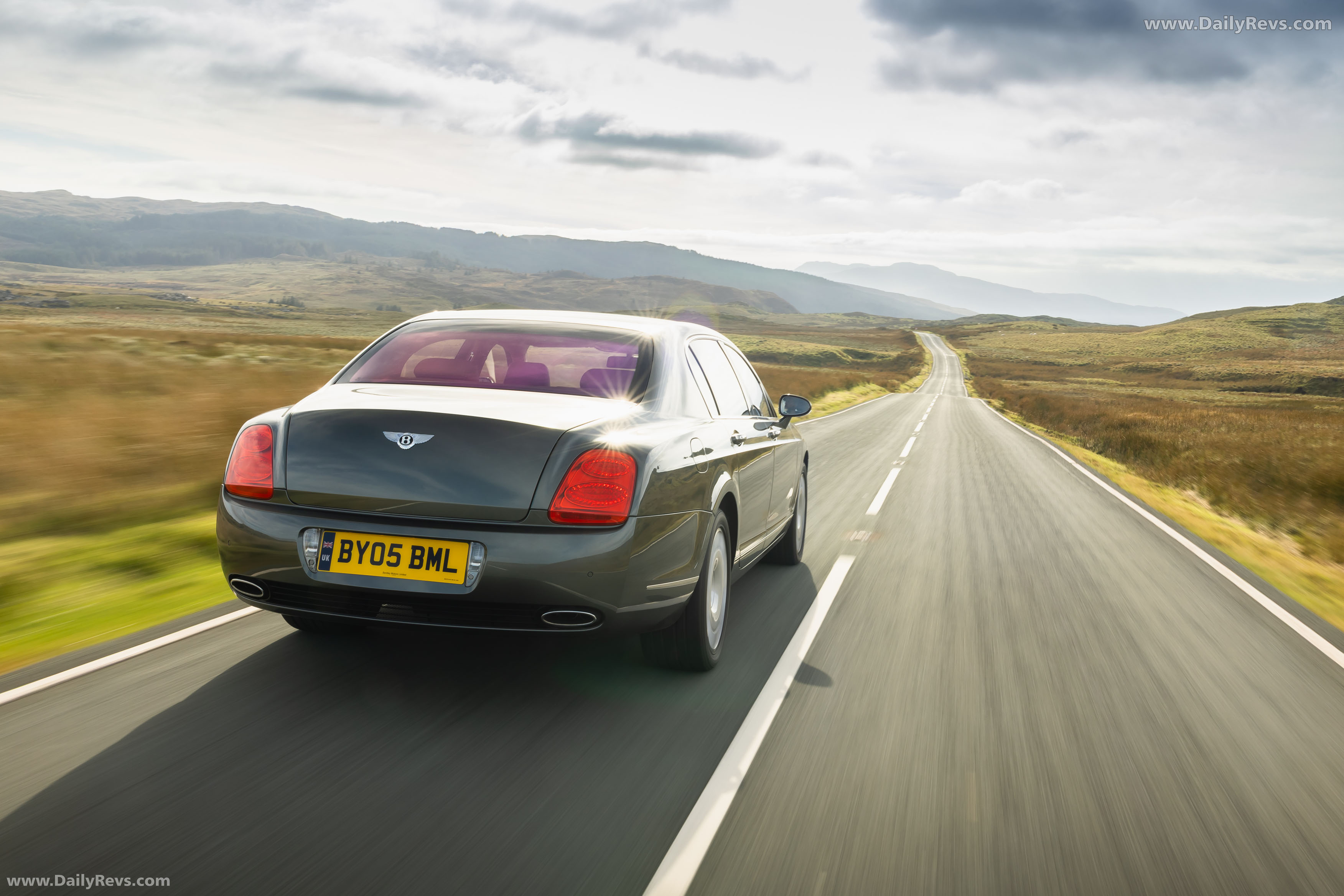 2005 Bentley Continental Flying Spur - the first production Flying Spur ...