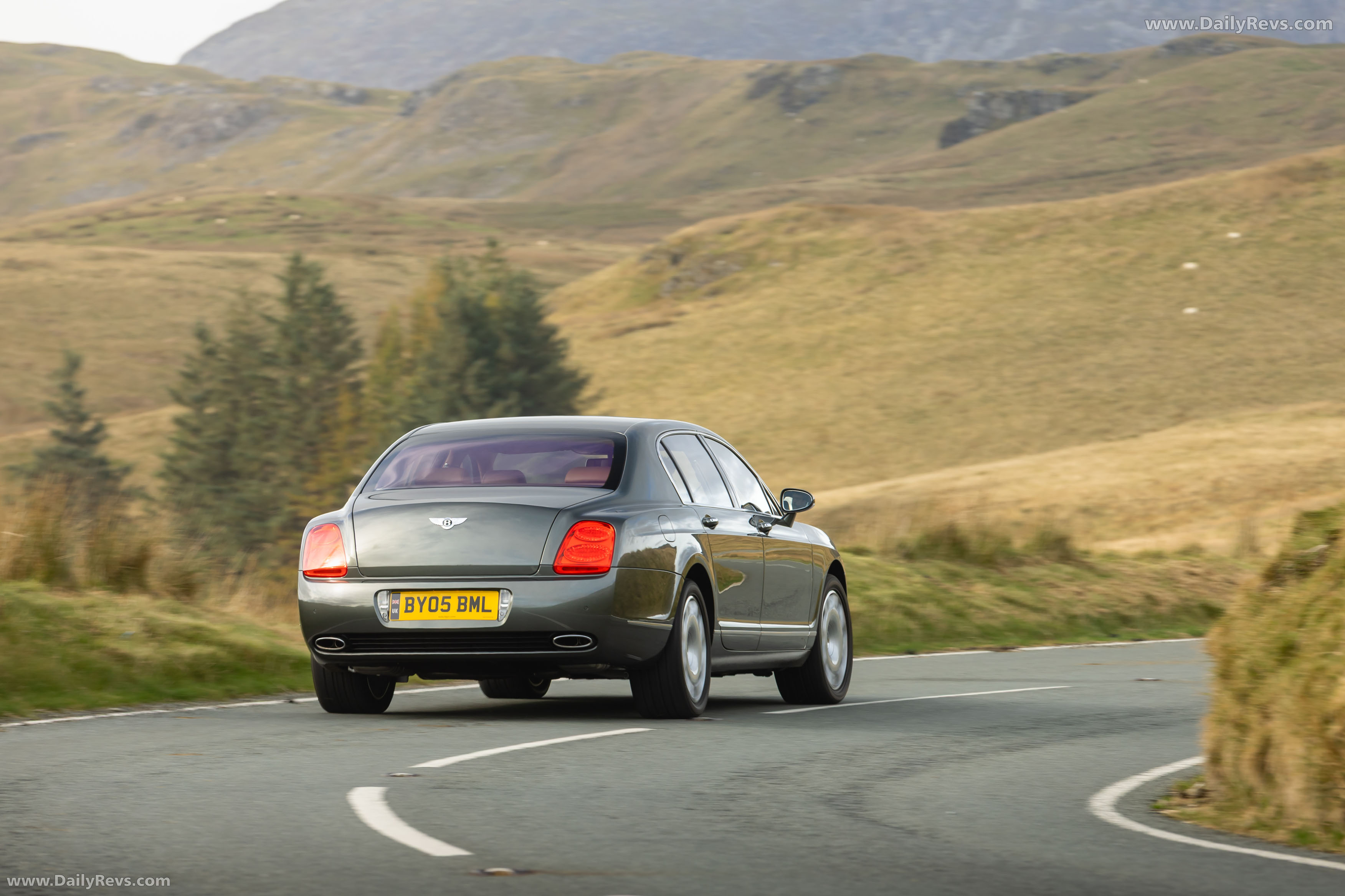 2005 Bentley Continental Flying Spur - the first production Flying Spur ...