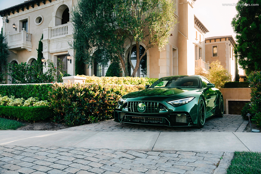 2026 Brabus Rocket GTS Mean Green - An Exposed-Carbon Shooting-Brake ...
