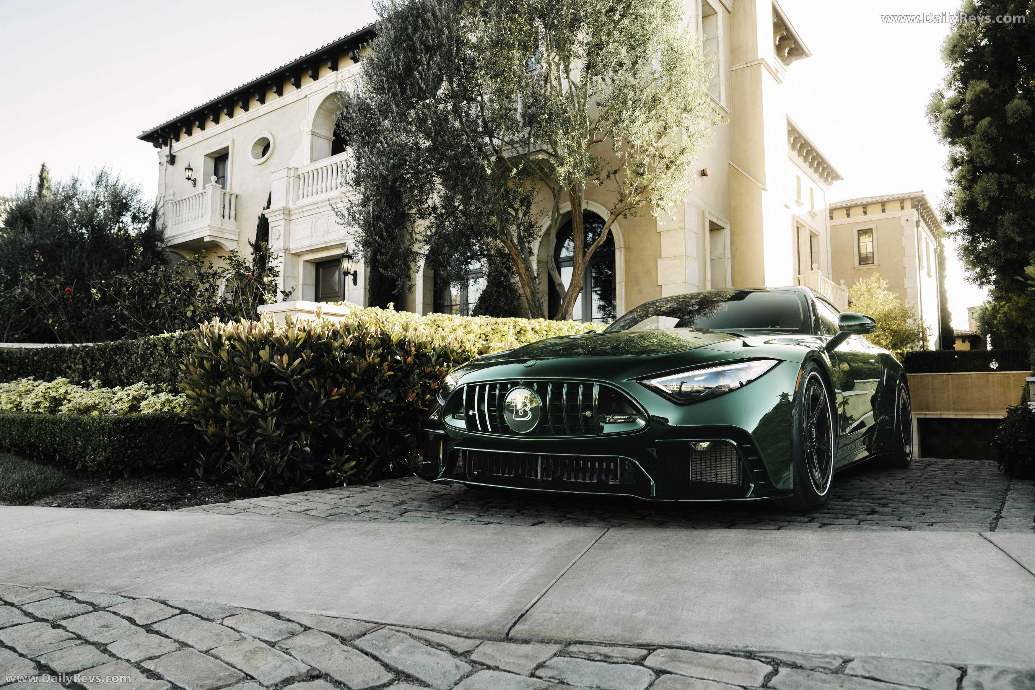 2026 Brabus Rocket GTS Mean Green - An Exposed-Carbon Shooting-Brake ...