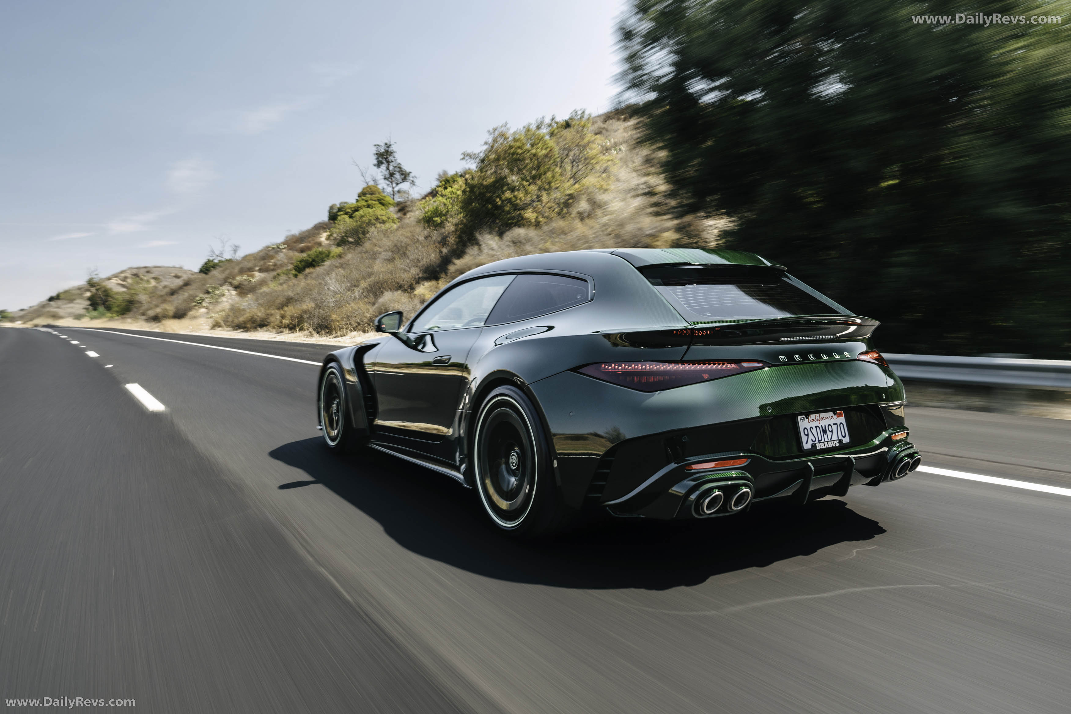 2026 Brabus Rocket GTS Mean Green - An Exposed-Carbon Shooting-Brake ...