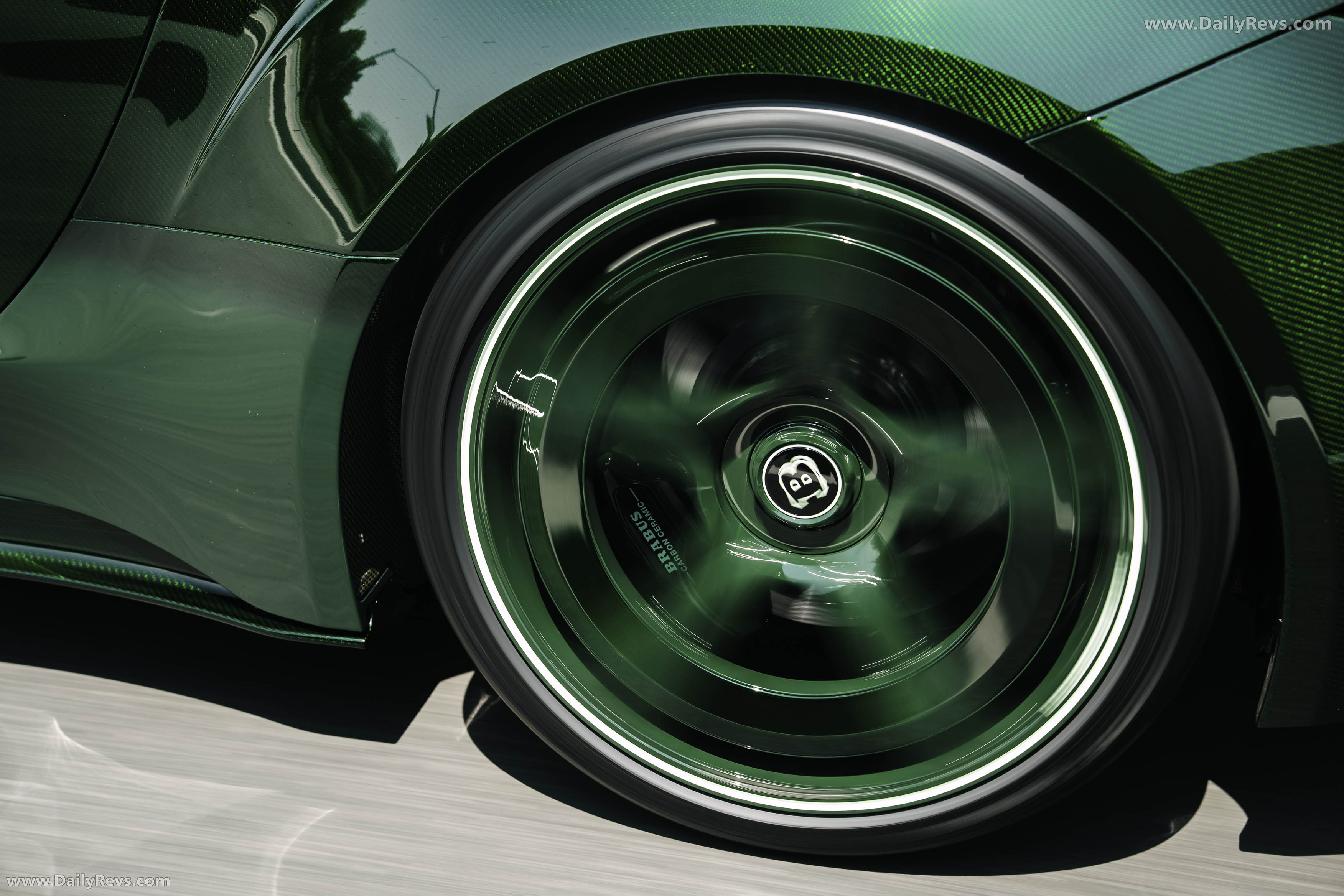 2026 Brabus Rocket GTS Mean Green - An Exposed-Carbon Shooting-Brake ...