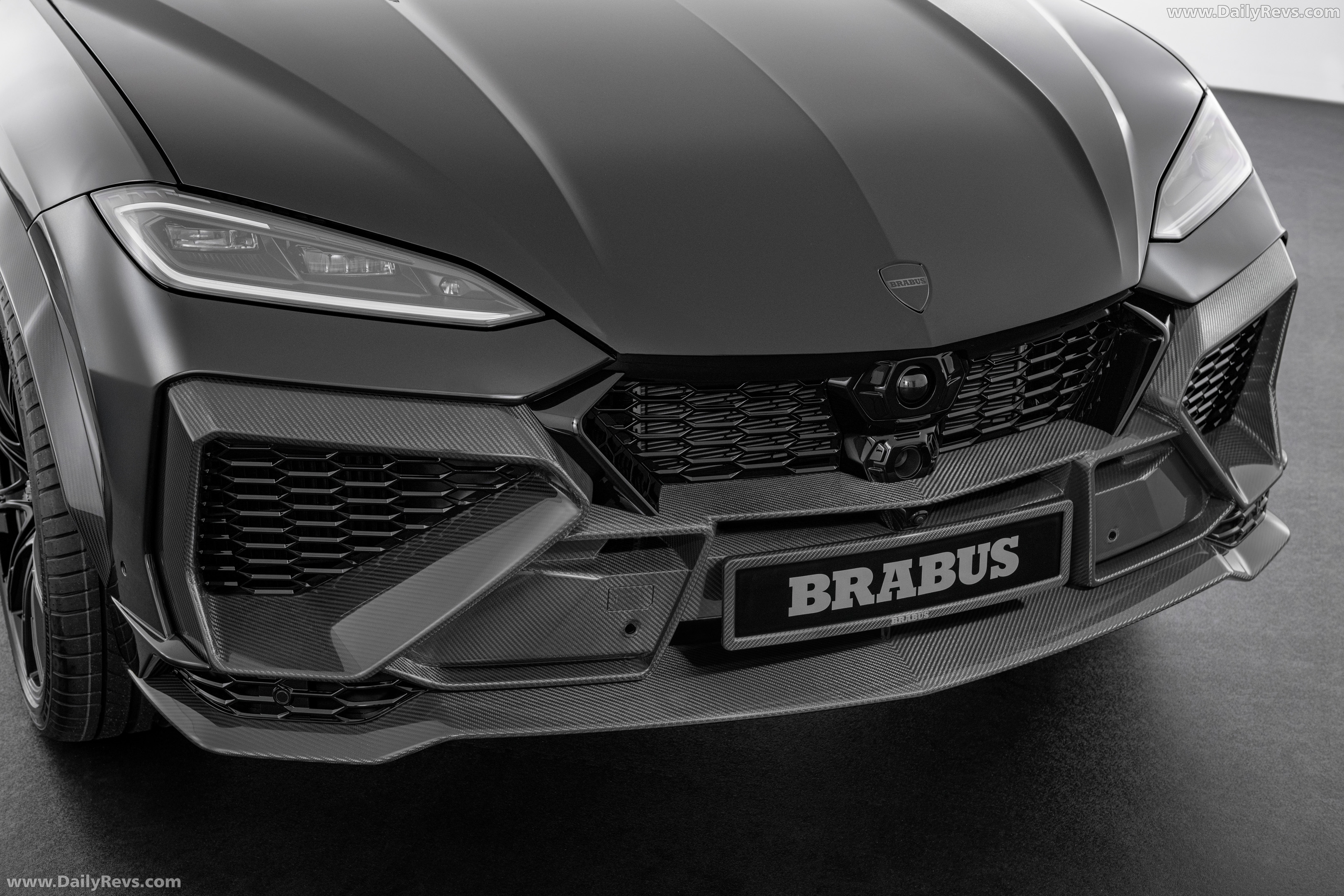 2026 Brabus 900 Urus SE Pushes the Hybrid SUV to Extremes - DailyRevs