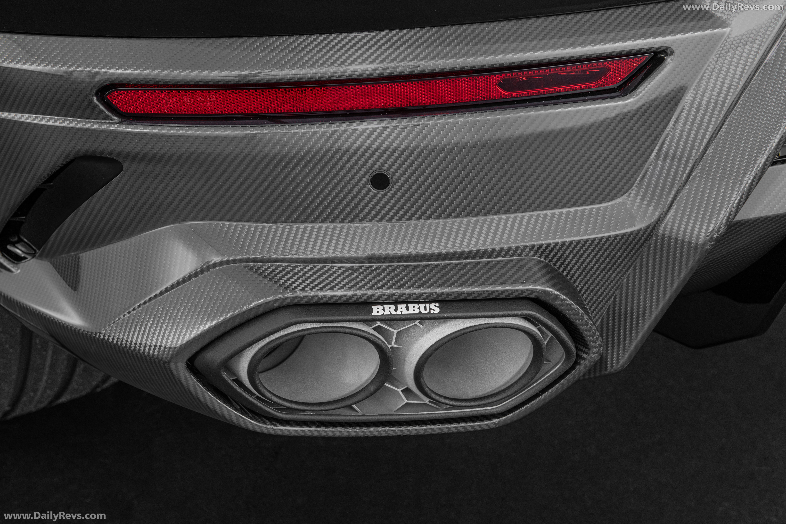 2026 Brabus 900 Urus SE Pushes the Hybrid SUV to Extremes - DailyRevs