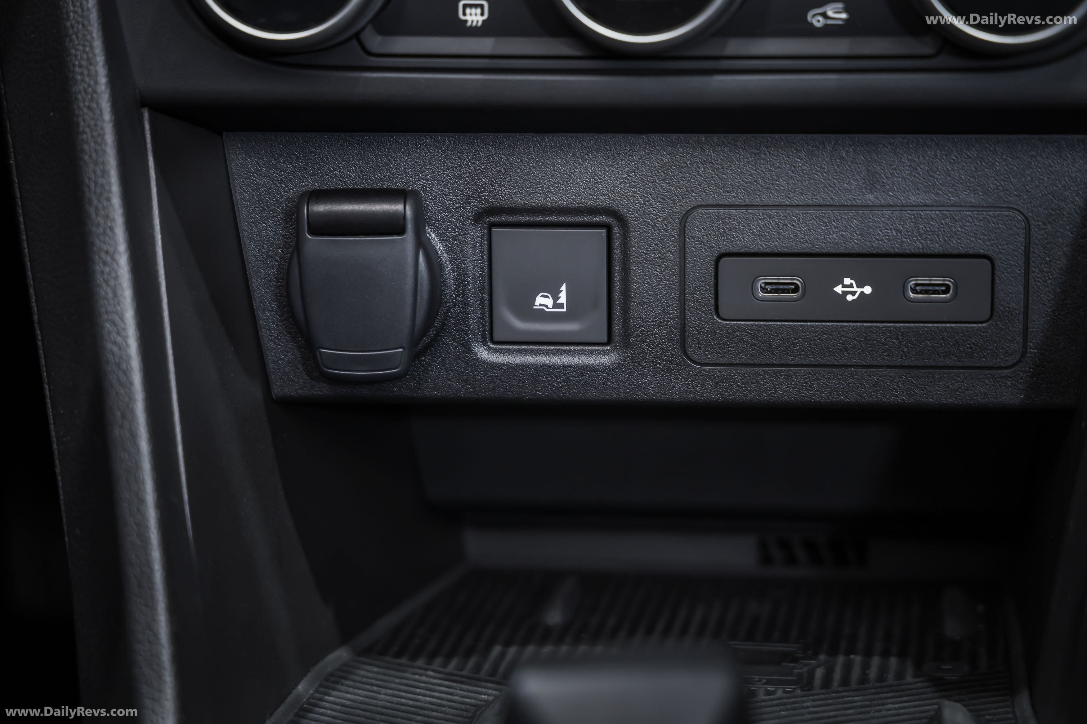 2025 Dacia Sandero Stepway - Refreshes Its Rugged Charm - DailyRevs