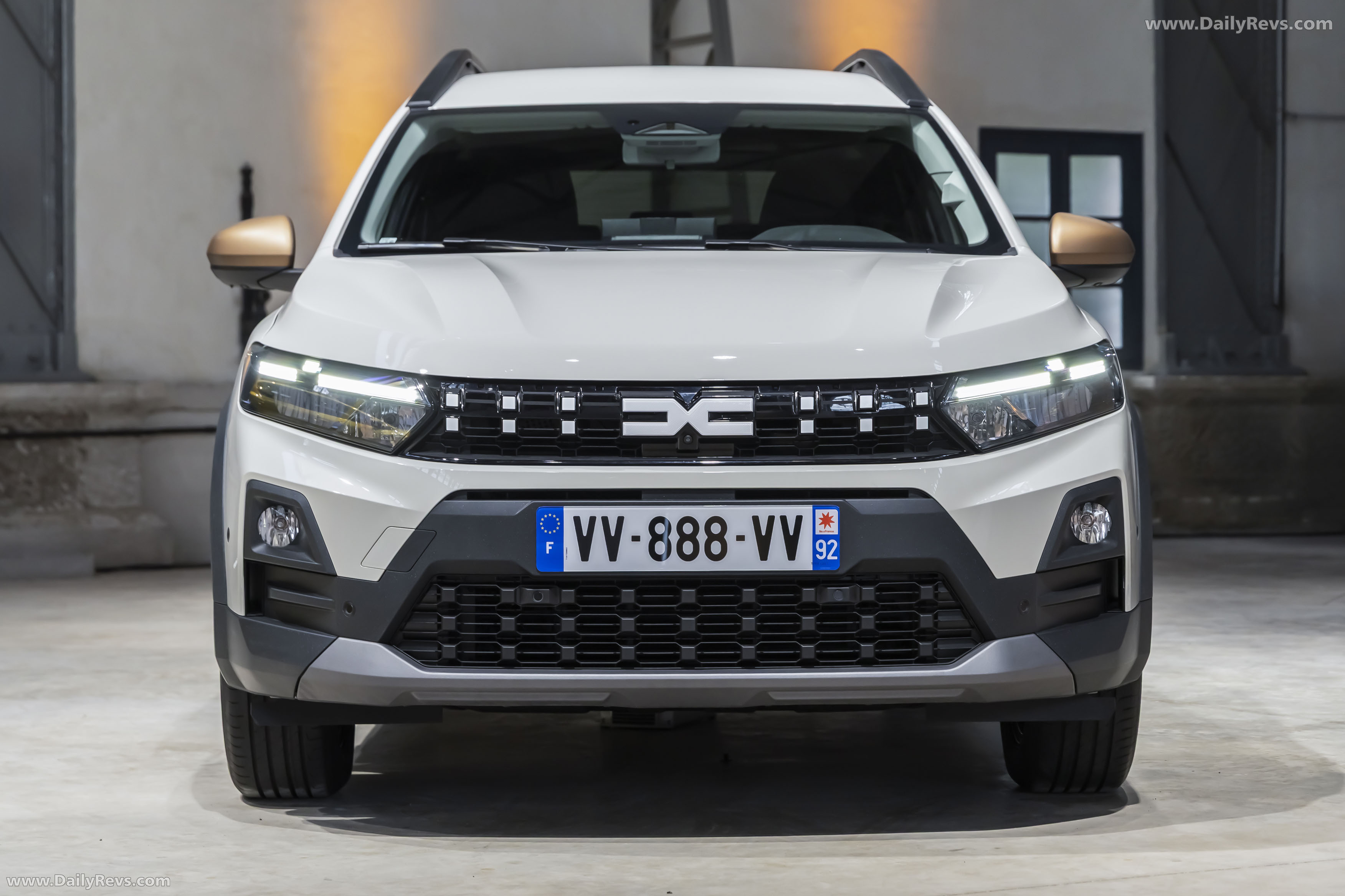 2025 Dacia Jogger - Evolves the Family Formula - DailyRevs