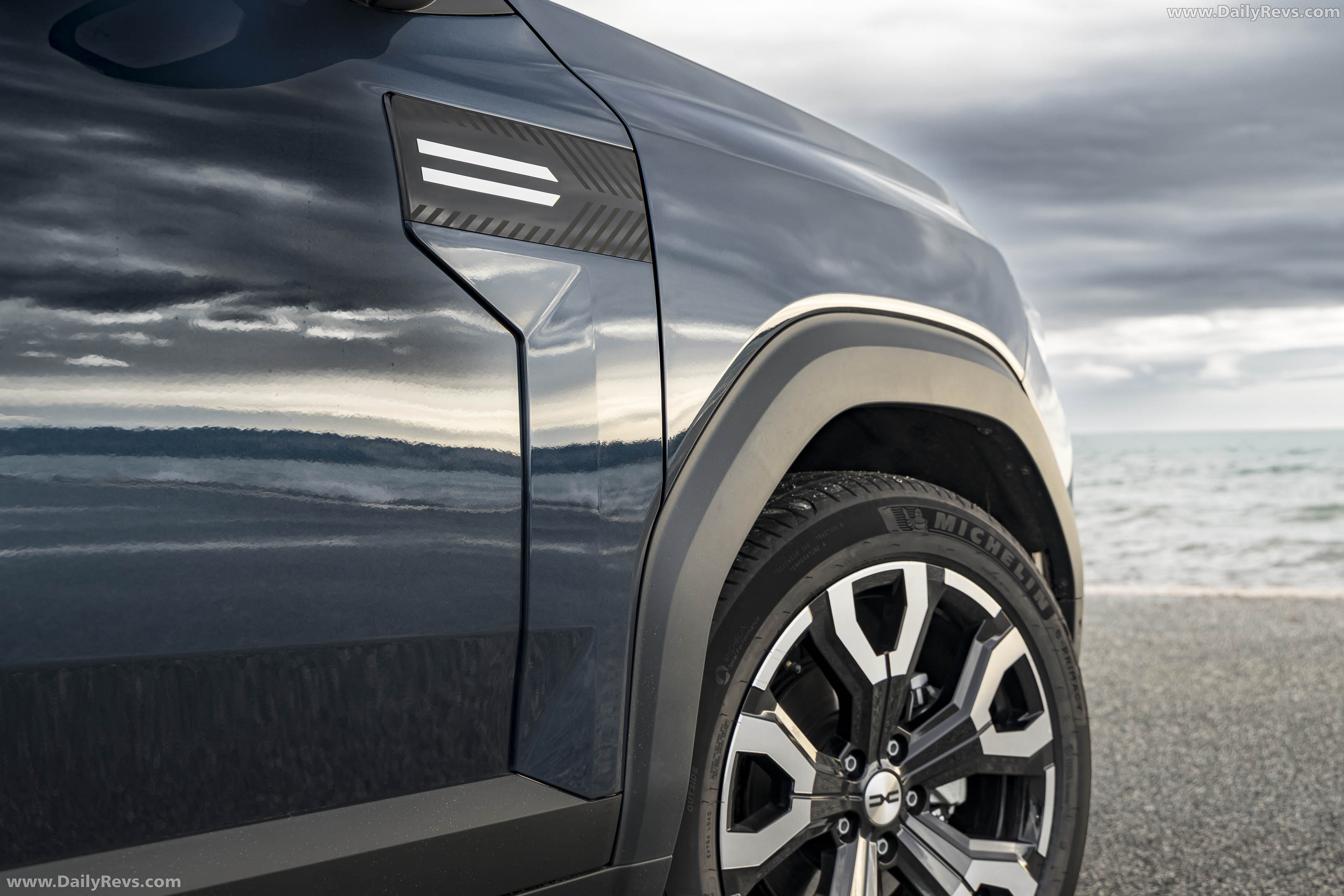 2026 Dacia Bigster Hybrid G-150 4x4 Journey: World’s First LPG Mild ...