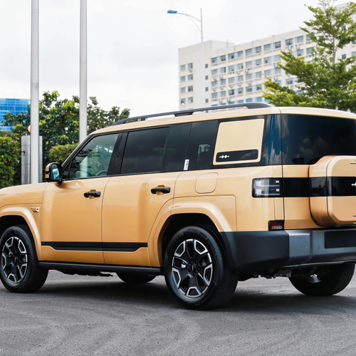 2025 Fang Cheng Bao Leopard 7 - Hybrid SUV Segment with Confidence ...