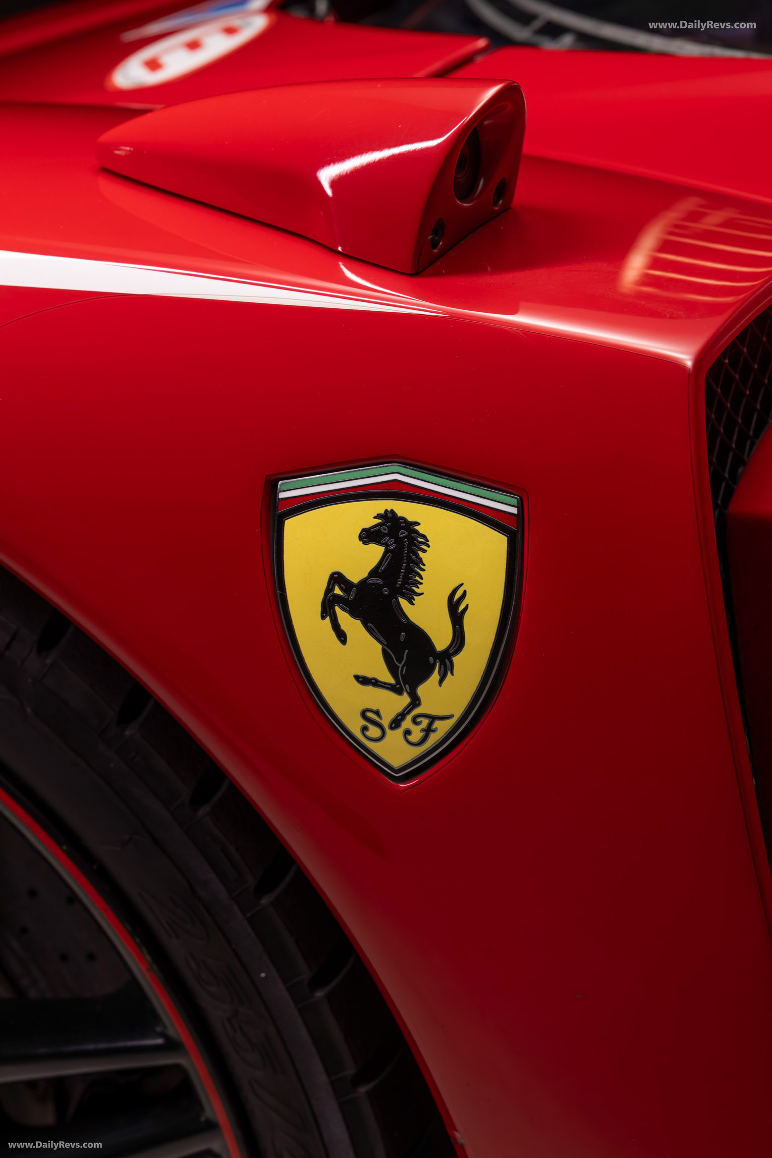 2008 Ferrari FXX Evo - Ferrari’s XX Programme with 860 hp - DailyRevs