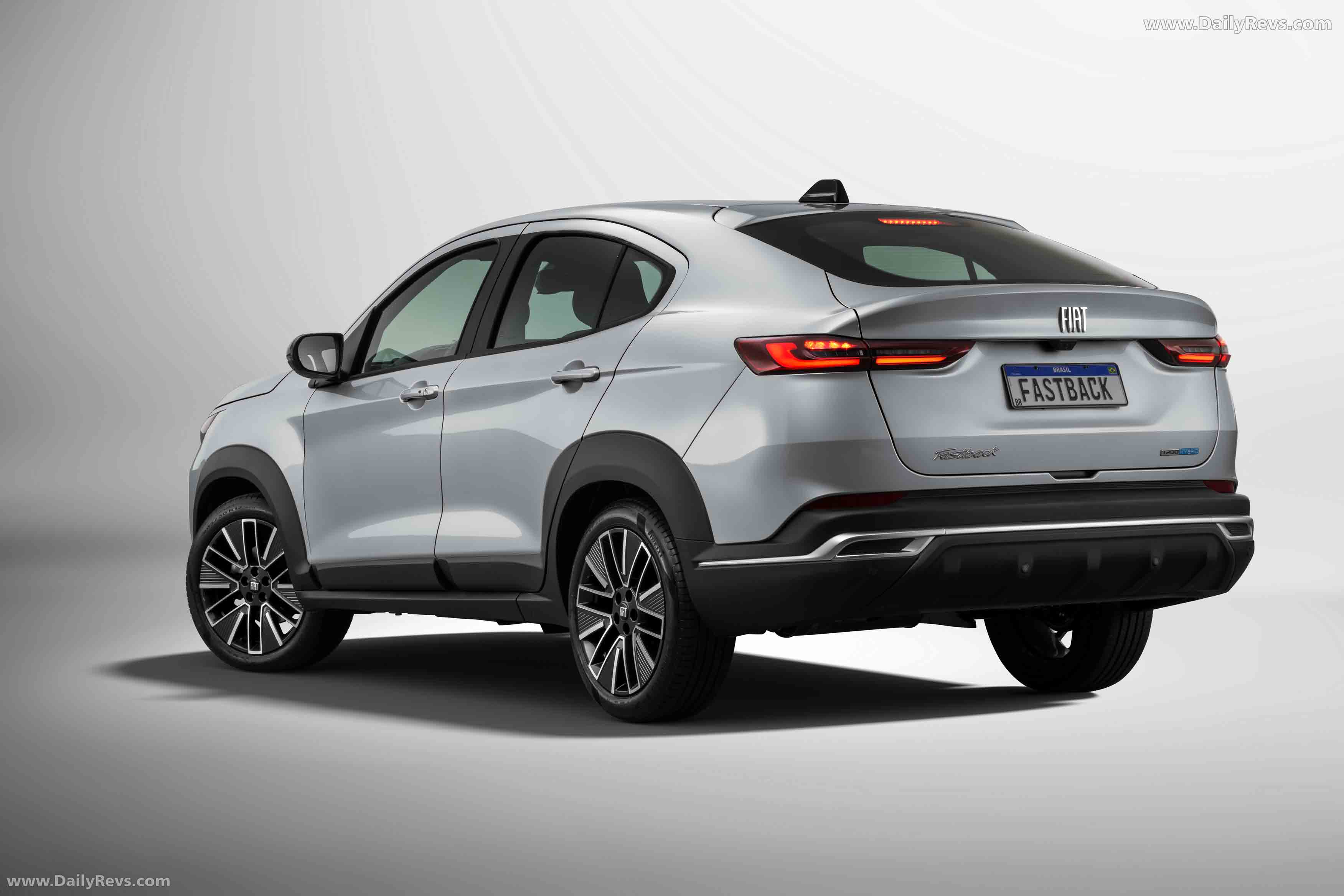 2026 Fiat Fastback Audace - Stylish Urban Coupe-SUV - DailyRevs