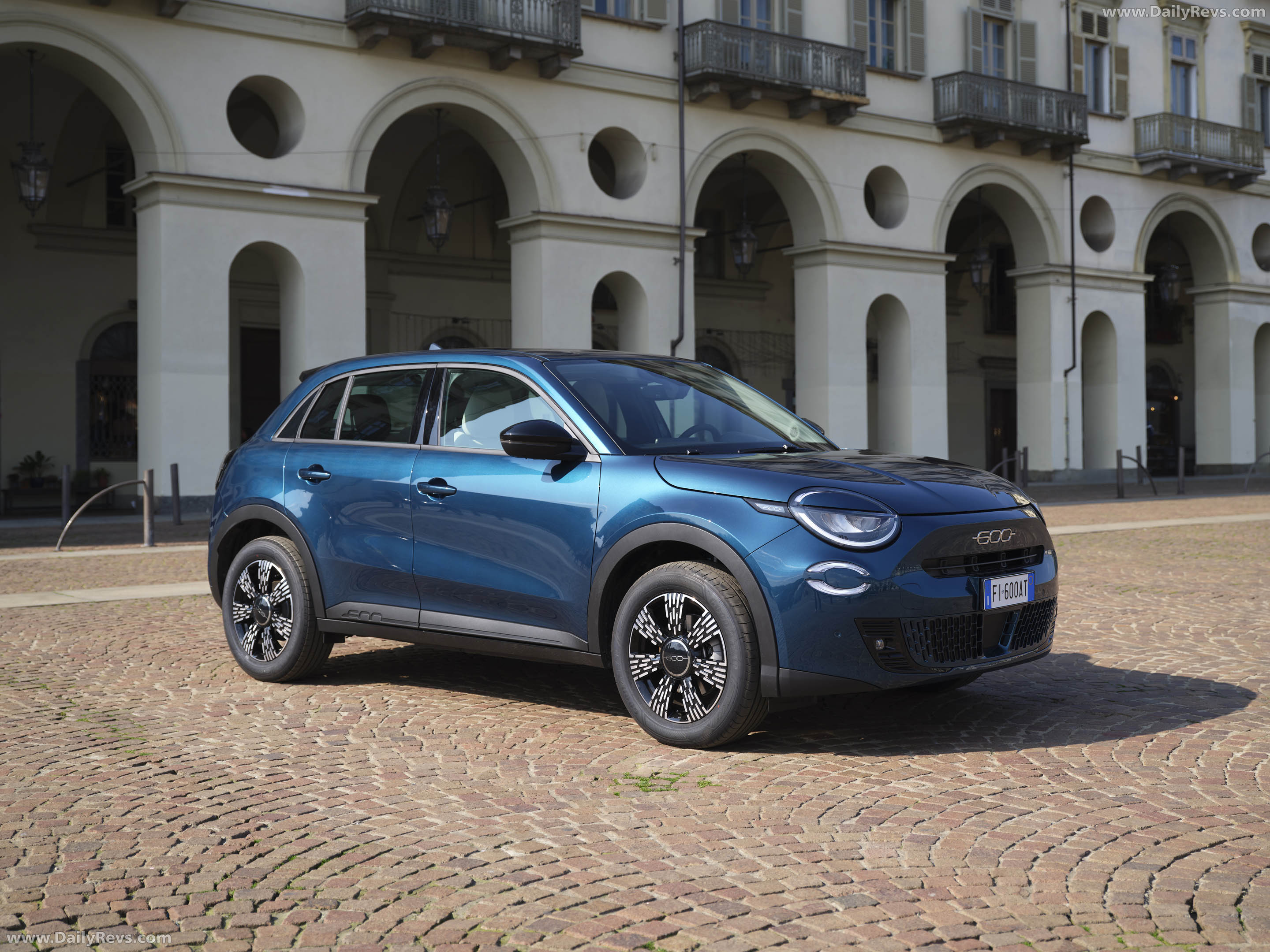 The new Fiat 600 Petrol with manual transmission - DailyRevs