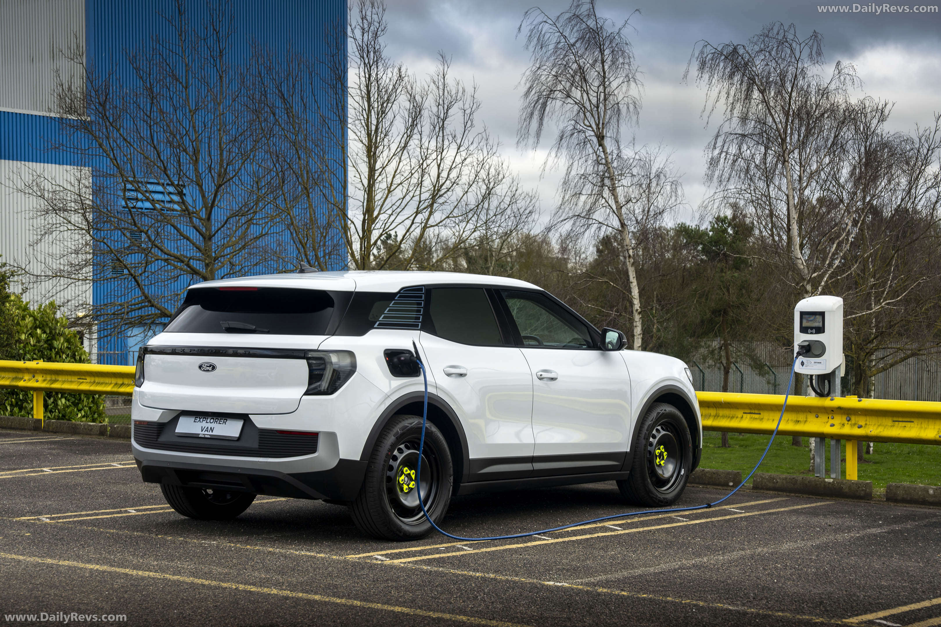 Explorer Van is homologated as a full commercial vehicle - DailyRevs