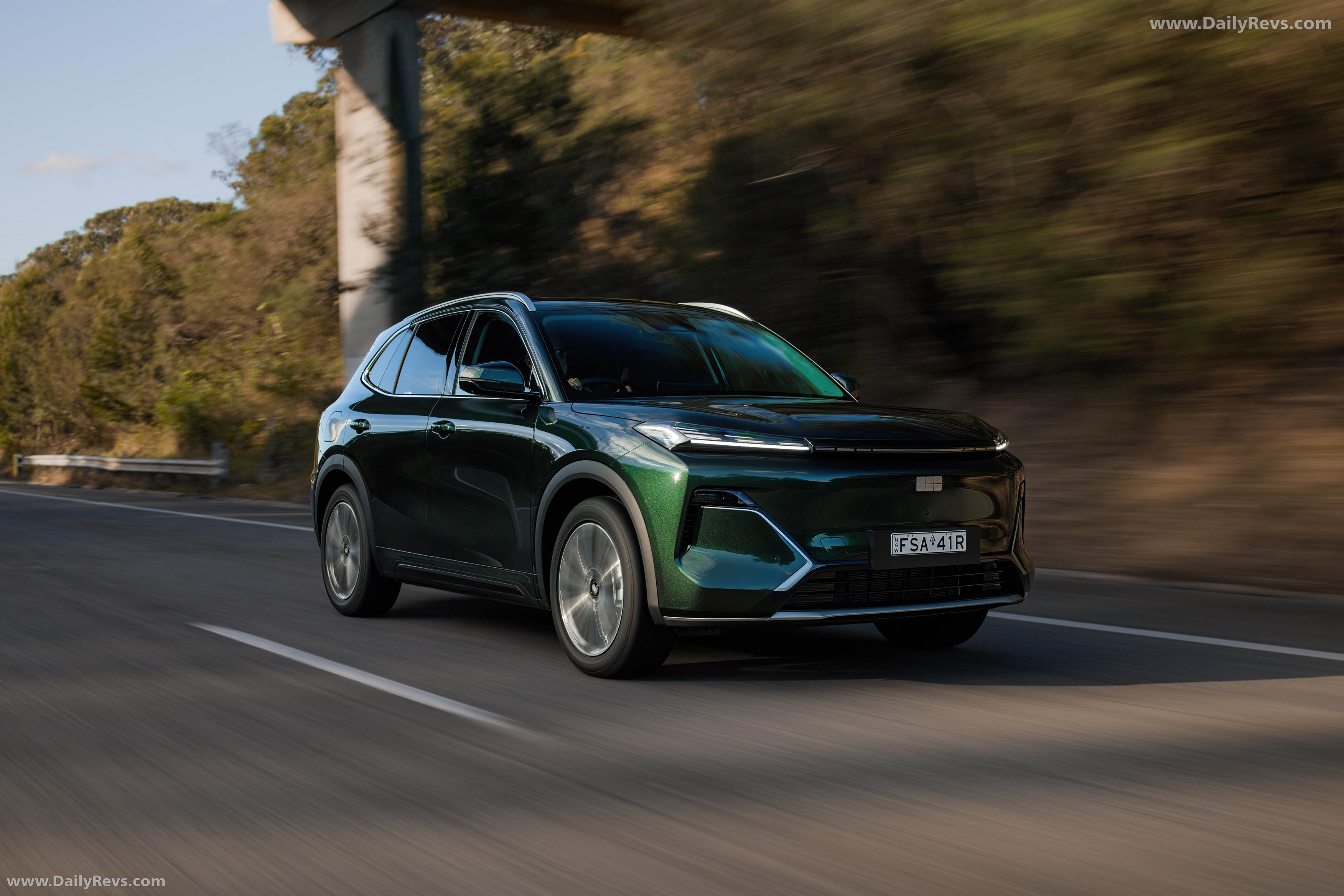 2026 Geely Starray EM-i: Advanced Super-Hybrid SUV Launches in ...