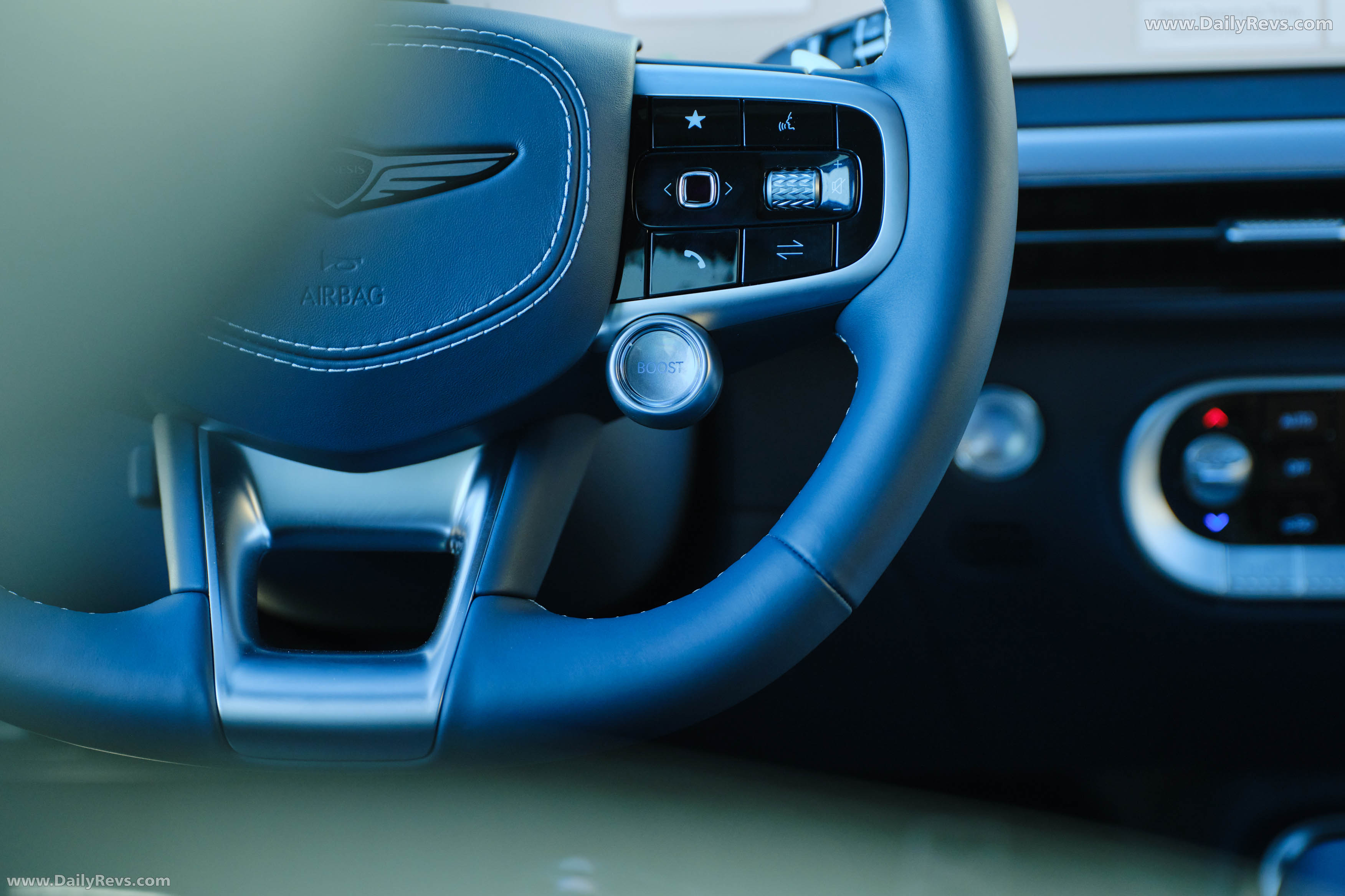 2025 Genesis GV60 US Version - EV with sleek coupe styling - DailyRevs
