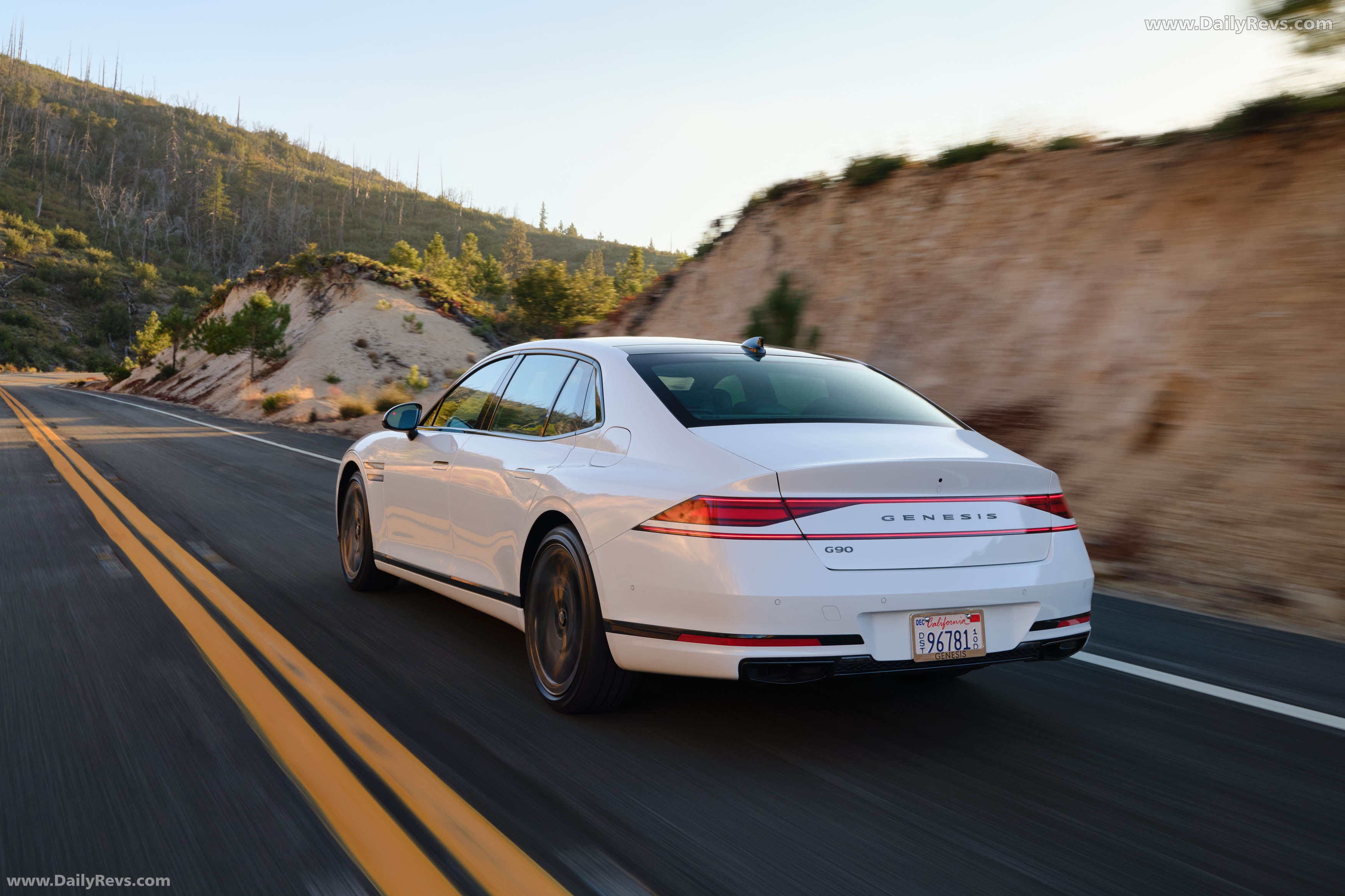 2026 Genesis G90 Prestige Black - Arrives in North America - DailyRevs