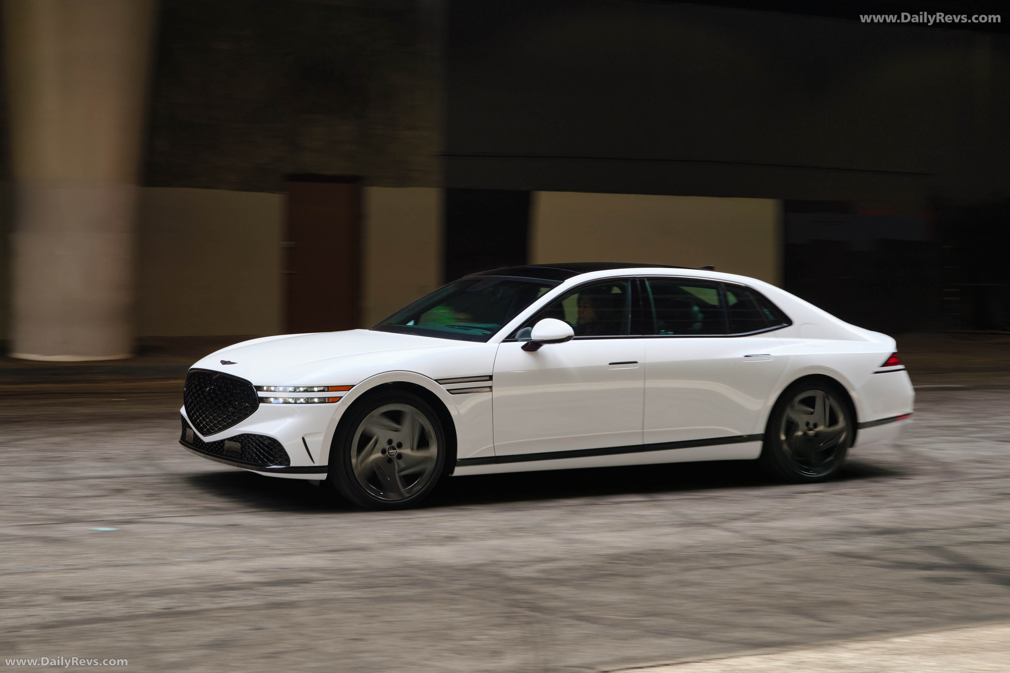 2026 Genesis G90 Prestige Black - Arrives in North America - DailyRevs