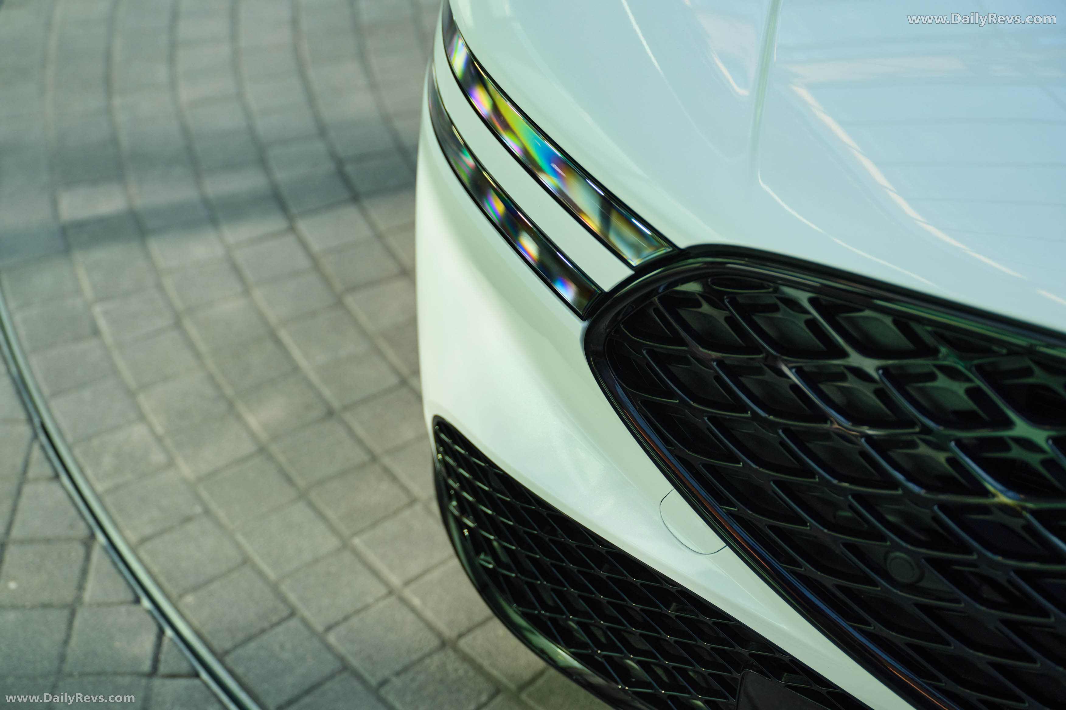 2026 Genesis G90 Prestige Black - Arrives in North America - DailyRevs