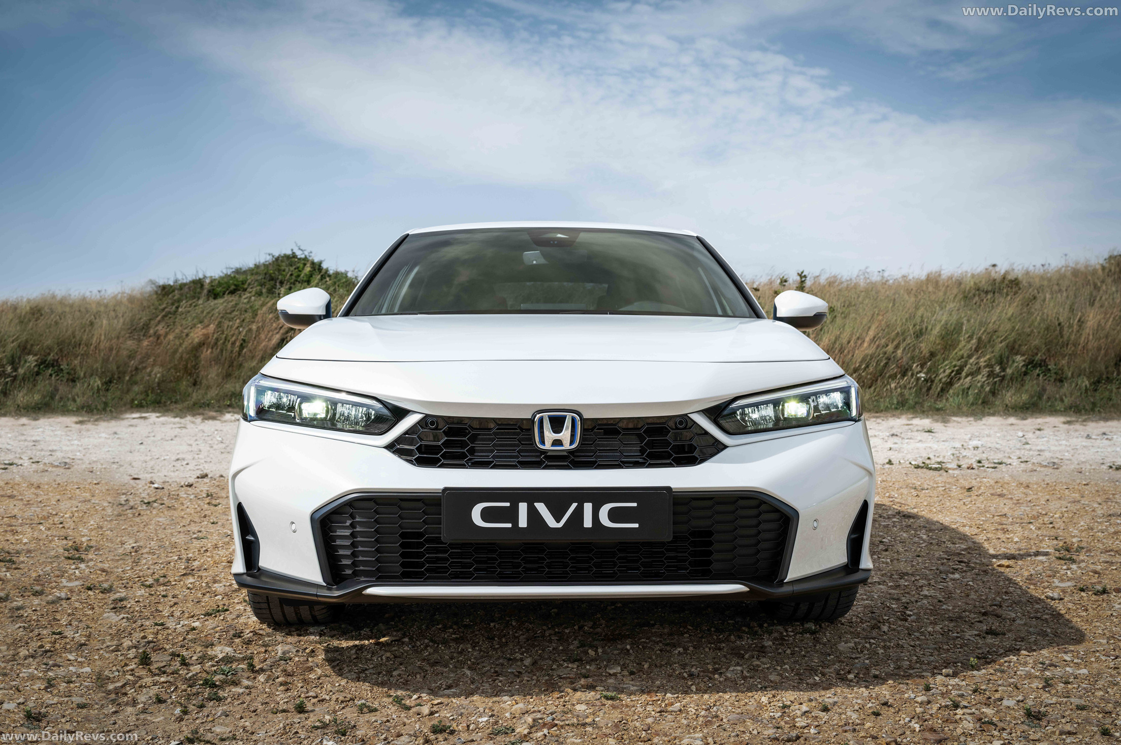 2025 Honda Civic eHEV European Version - Refined Hybrid Efficiency ...