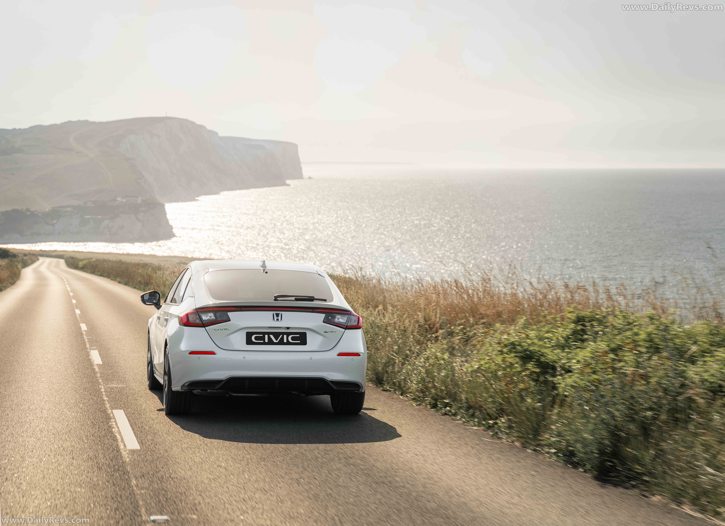 2025 Honda Civic eHEV European Version - Refined Hybrid Efficiency ...