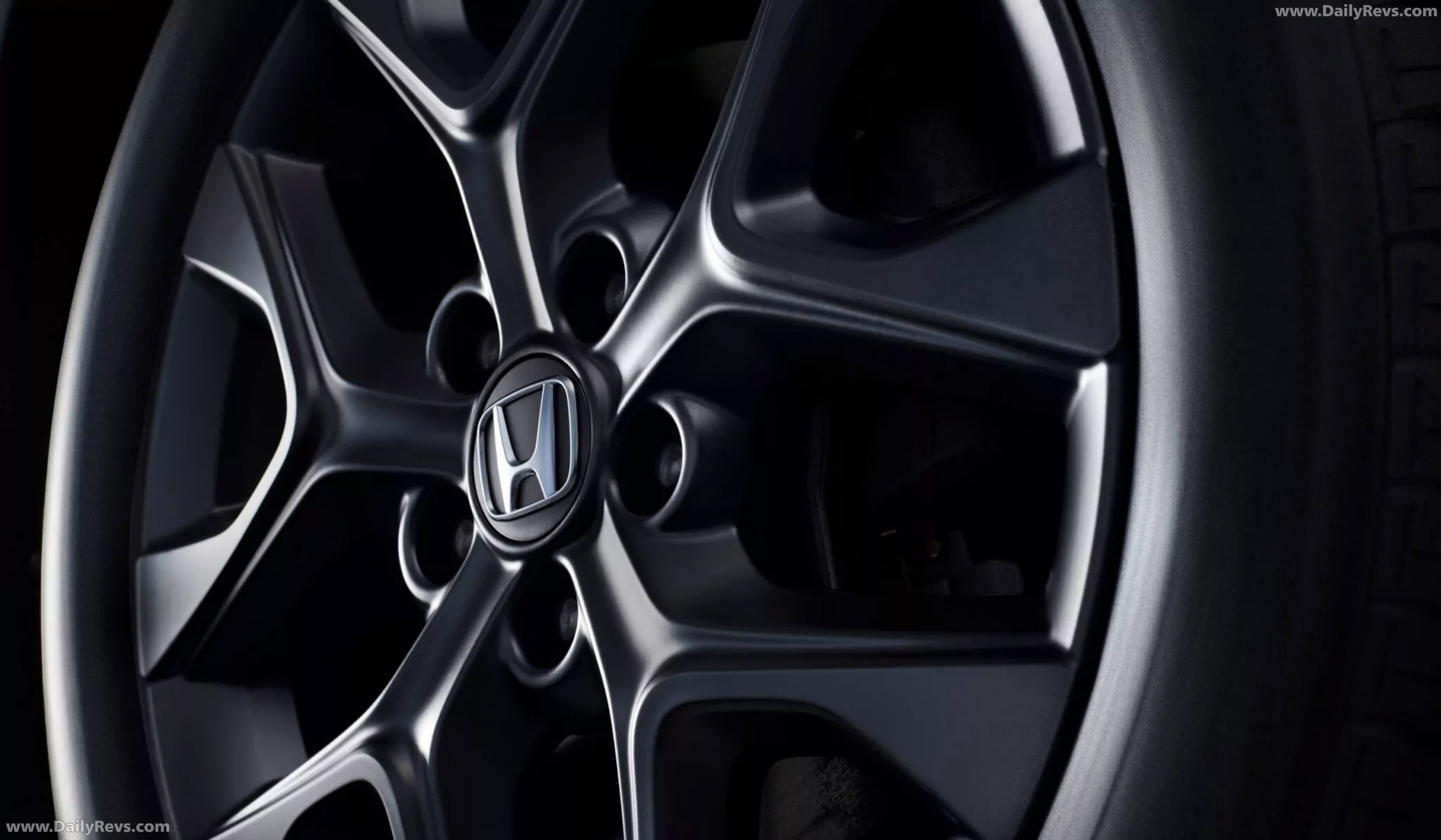 Honda ZR-V eHEV Z - SUV with a smart and elegant design and high ...