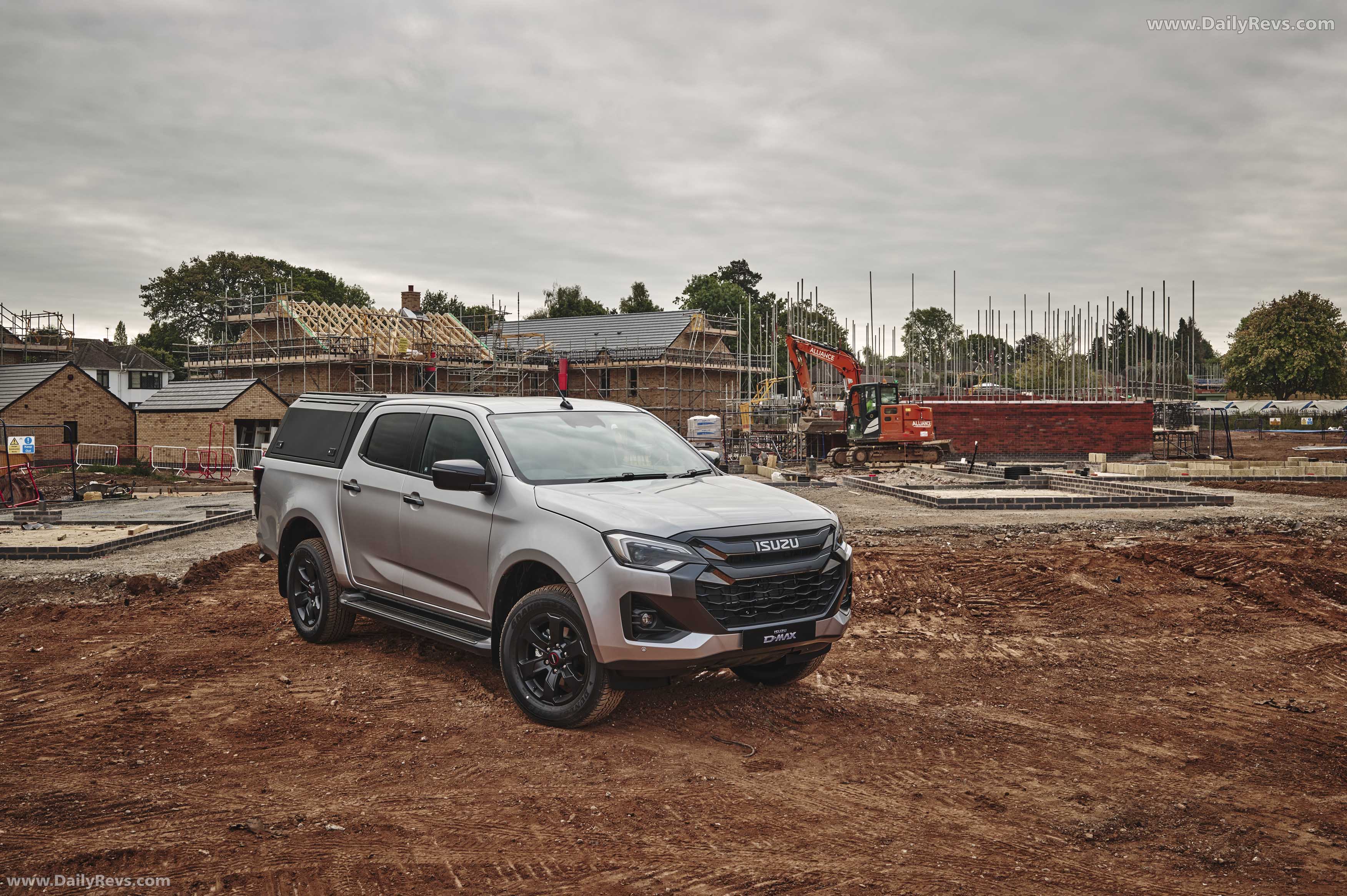 2026 Isuzu D-Max V-Cross Commercial - Ready for Duty - DailyRevs