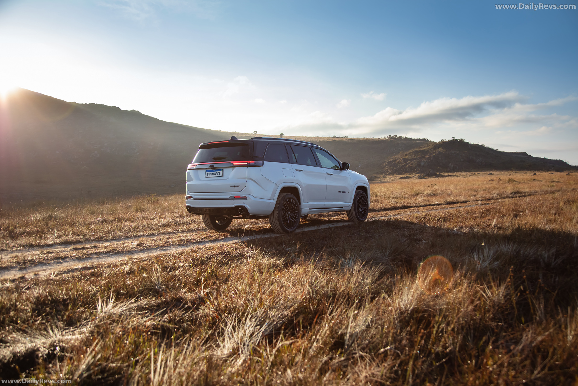 2026 Jeep Commander Blackhawk - A Jeep That Stays True to Its Core ...