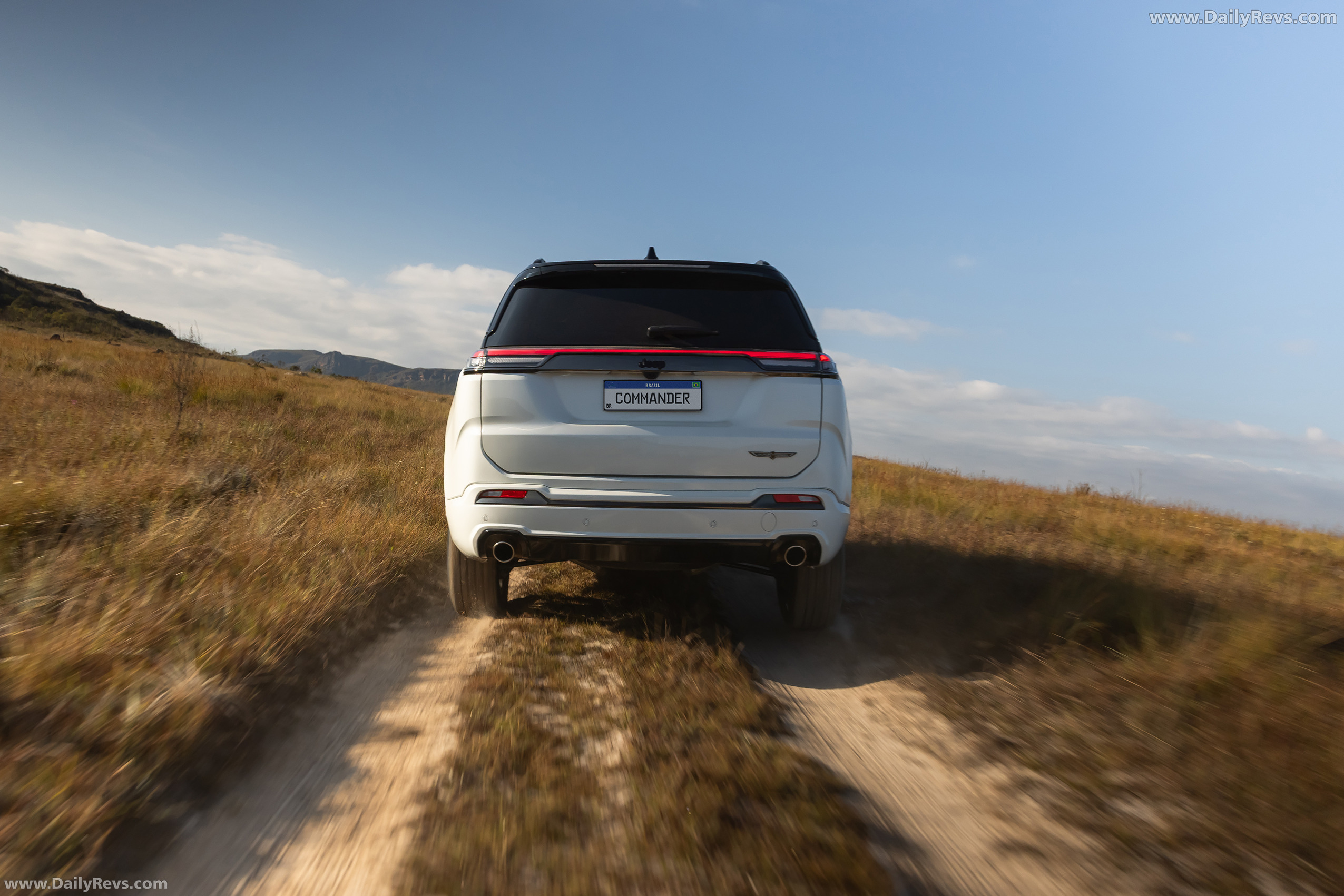 2026 Jeep Commander Blackhawk - A Jeep That Stays True to Its Core ...