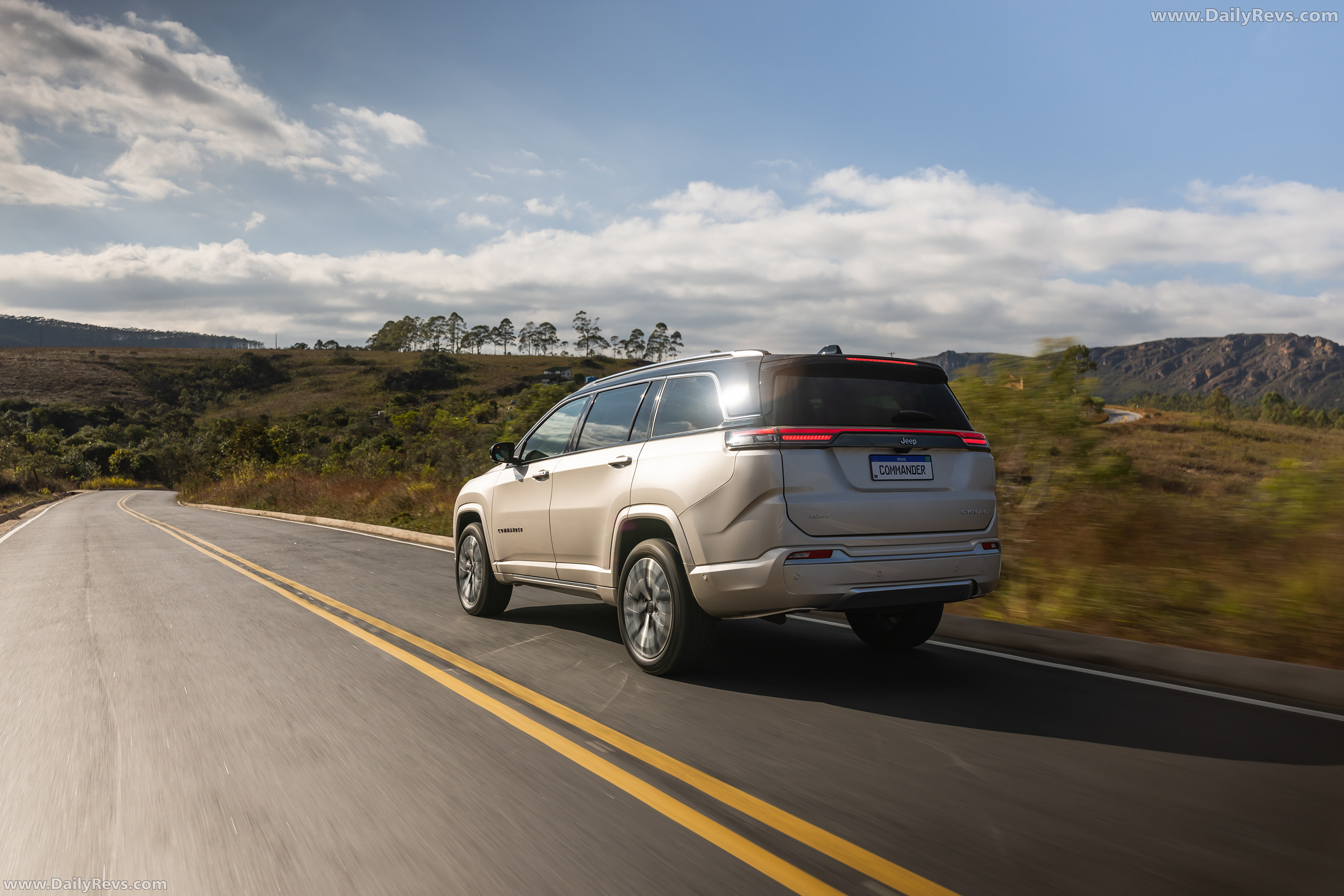 2026 Jeep Commander Overland - Smart Refresh for a Family SUV - DailyRevs