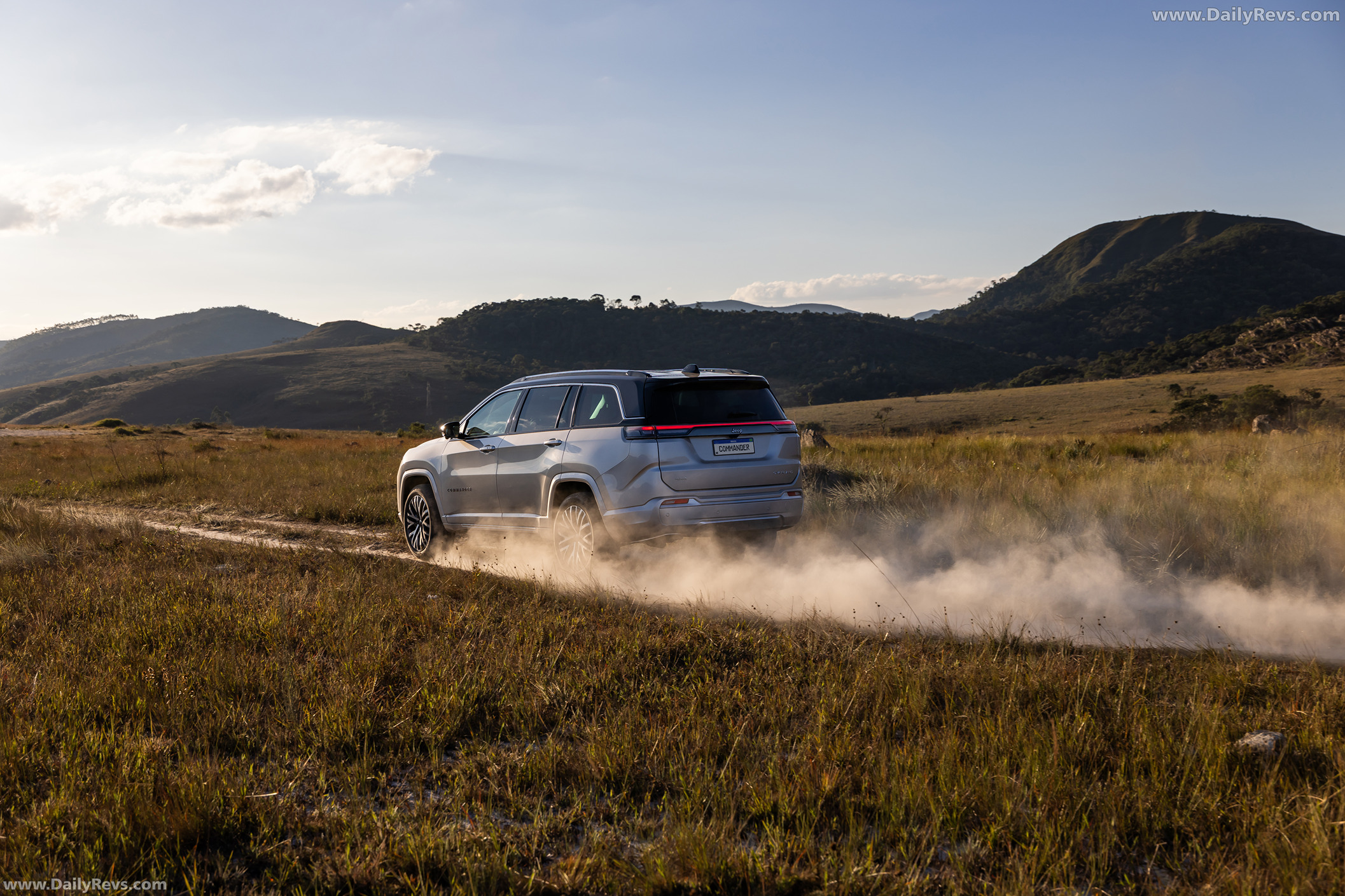 2026 Jeep Commander Overland - Smart Refresh for a Family SUV - DailyRevs