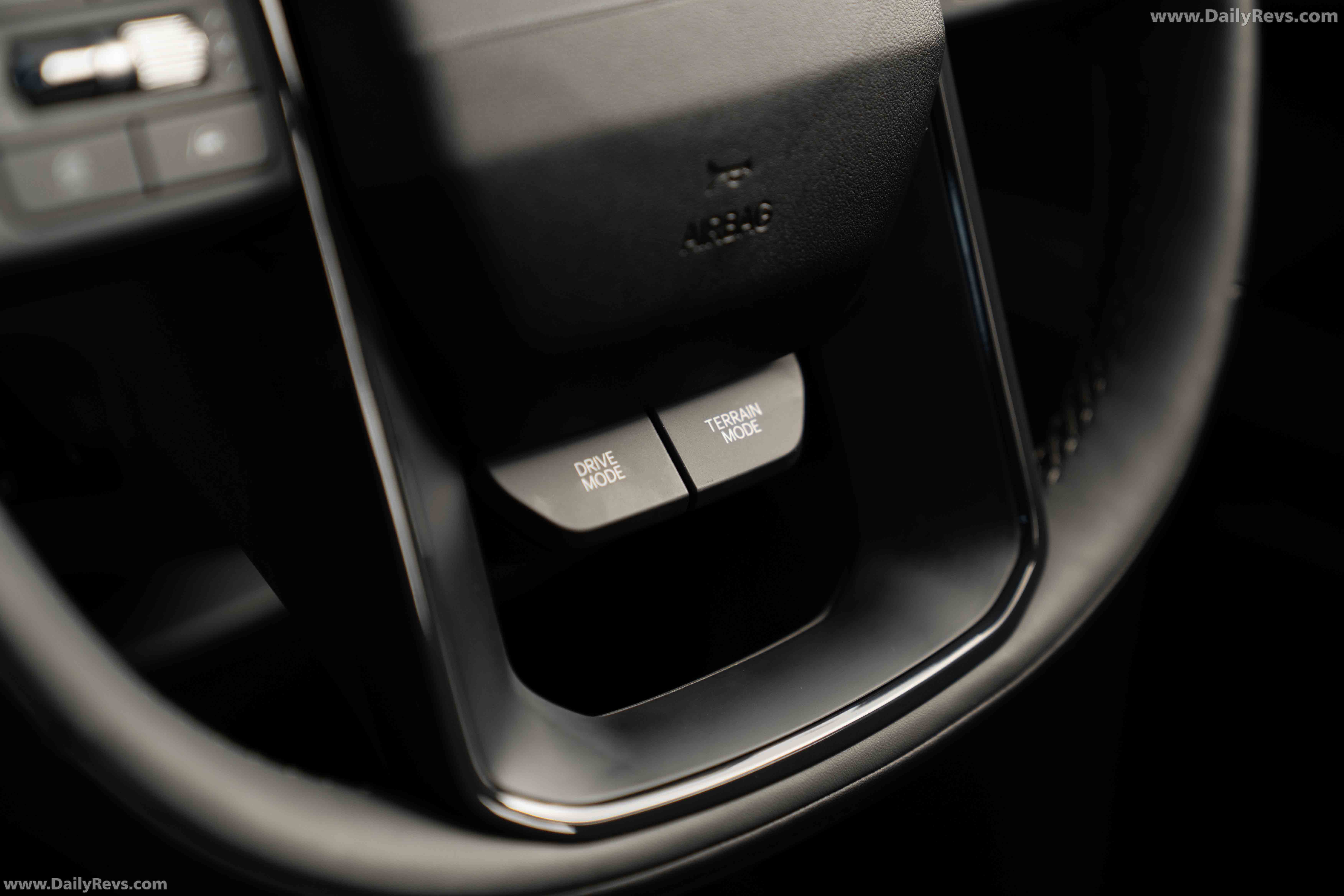 2025 Kia Tasman SX 4X4 - Feature-Rich Mid-Spec and Real Utility - DailyRevs