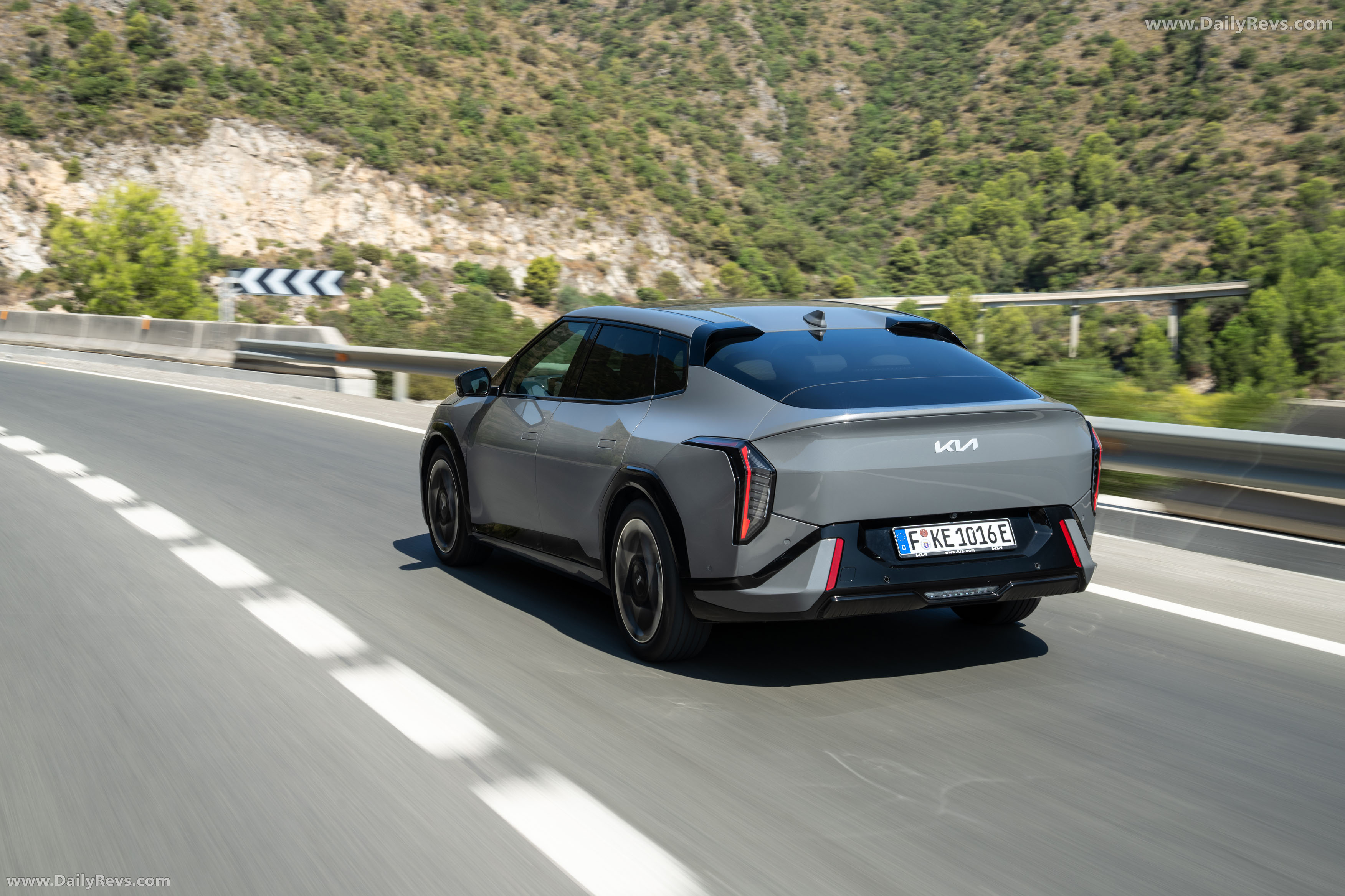 2026 Kia EV4 Fastback GT-Line European Version - Coupe Flair To The ...