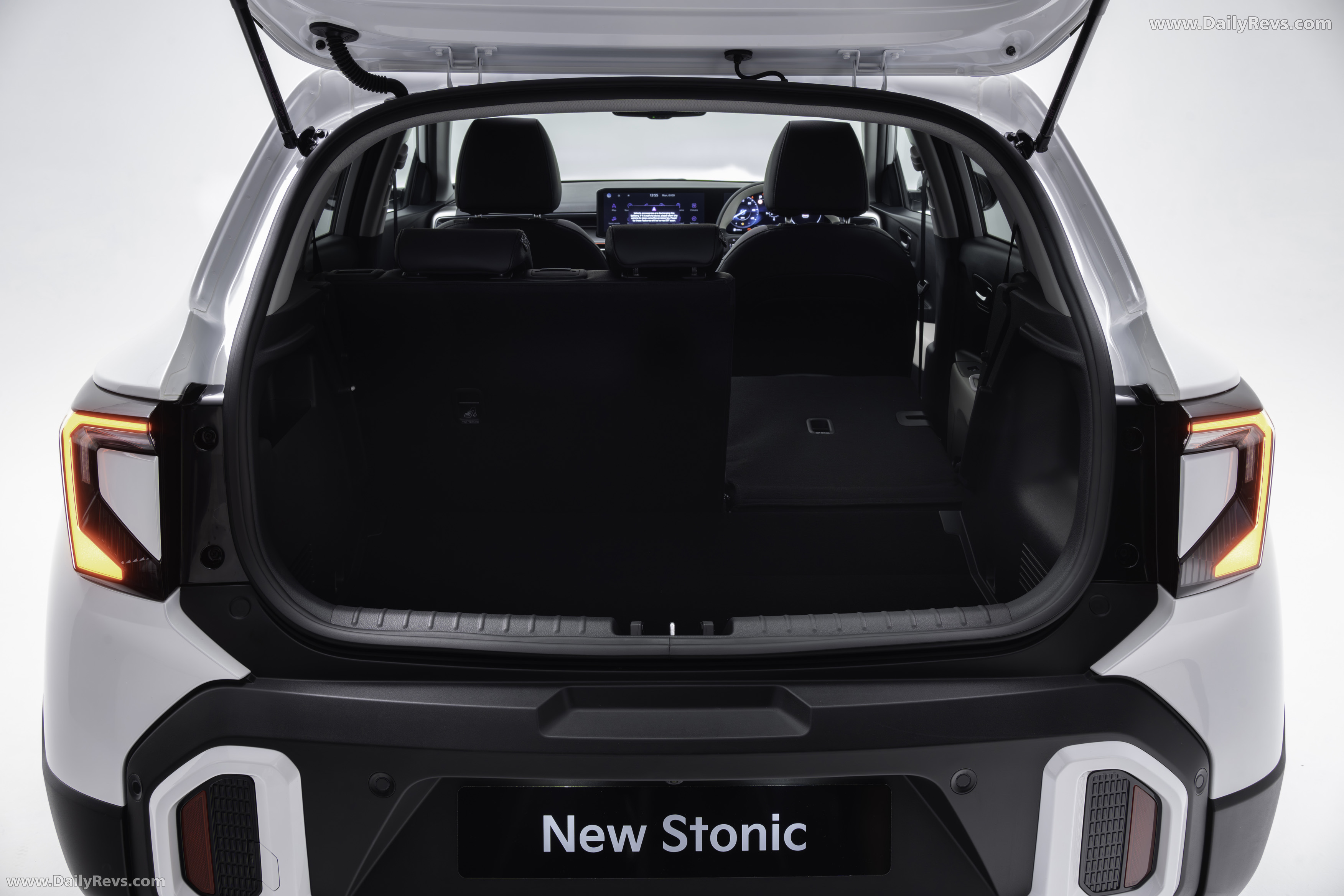 2026 Kia Stonic UK Version - a streamlined three-grade line-up, updated ...