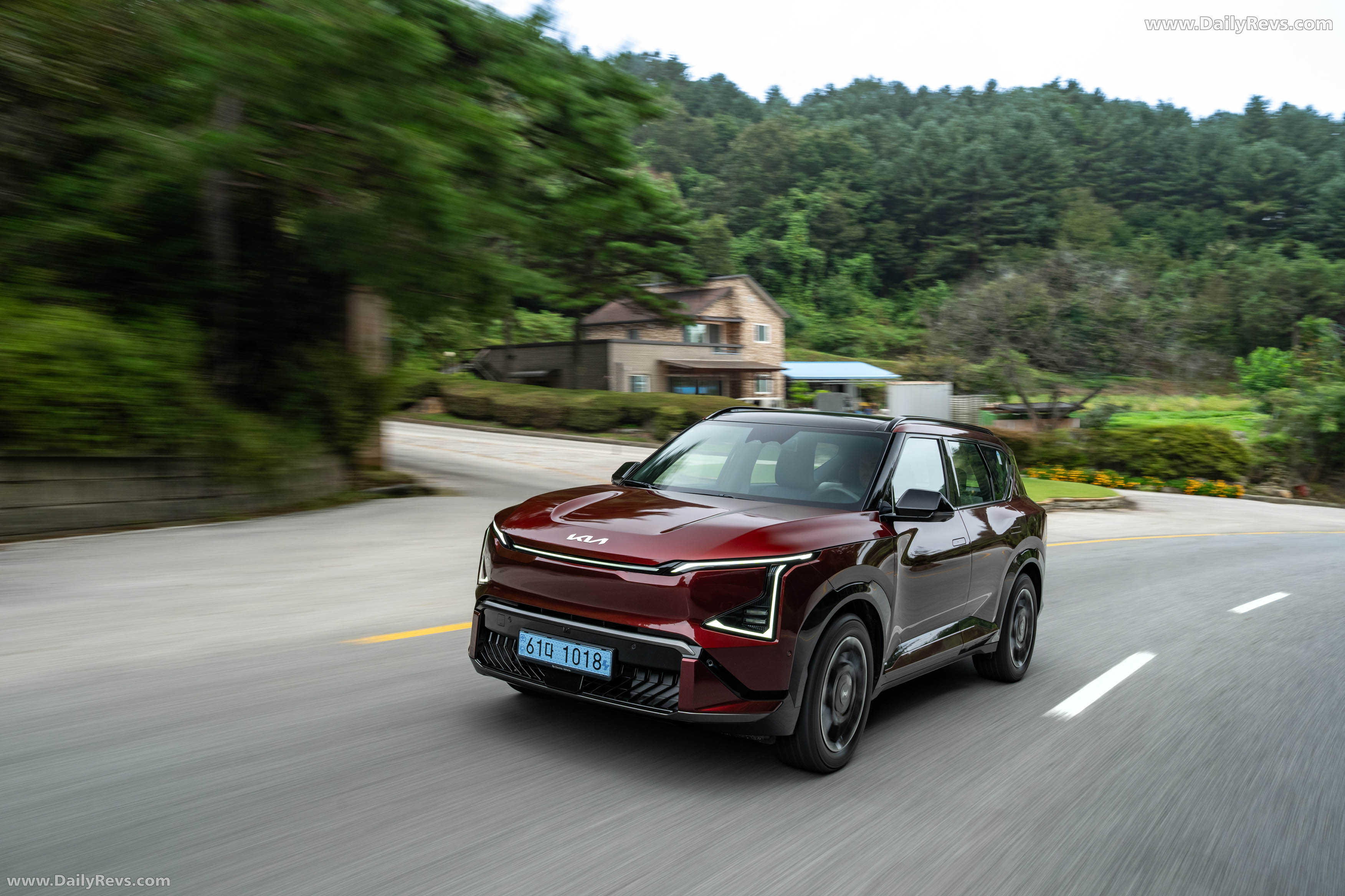 2026 Kia EV5 GT-Line Magma Red - Kia Expands The Brand's Global EV ...