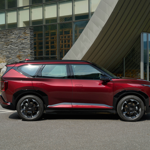 2026 Kia EV5 GT-Line Magma Red - Kia Expands The Brand's Global EV ...