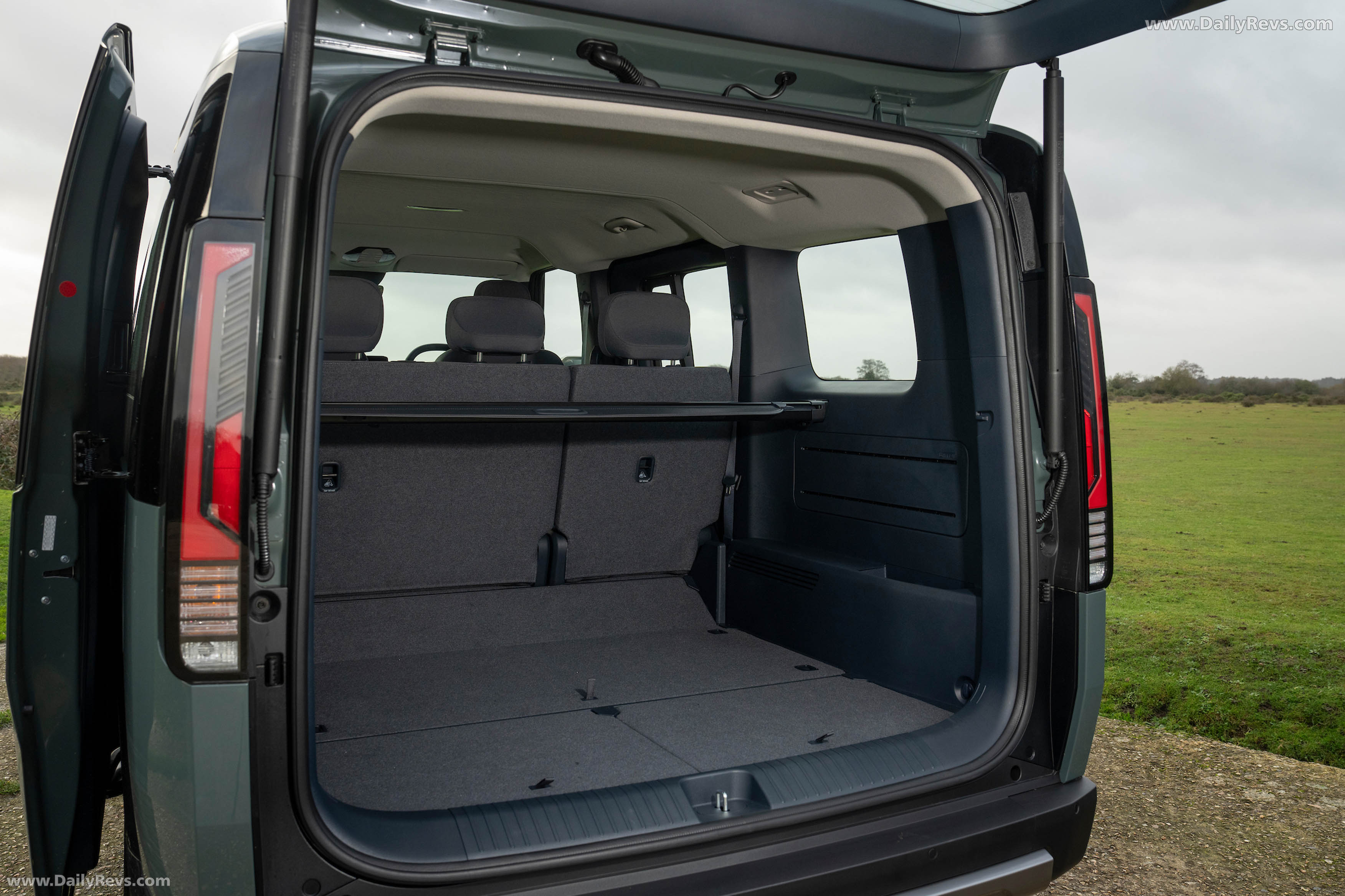 2026 Kia PV5 Passenger UK Version: One of Kia’s First Vehicles on the ...