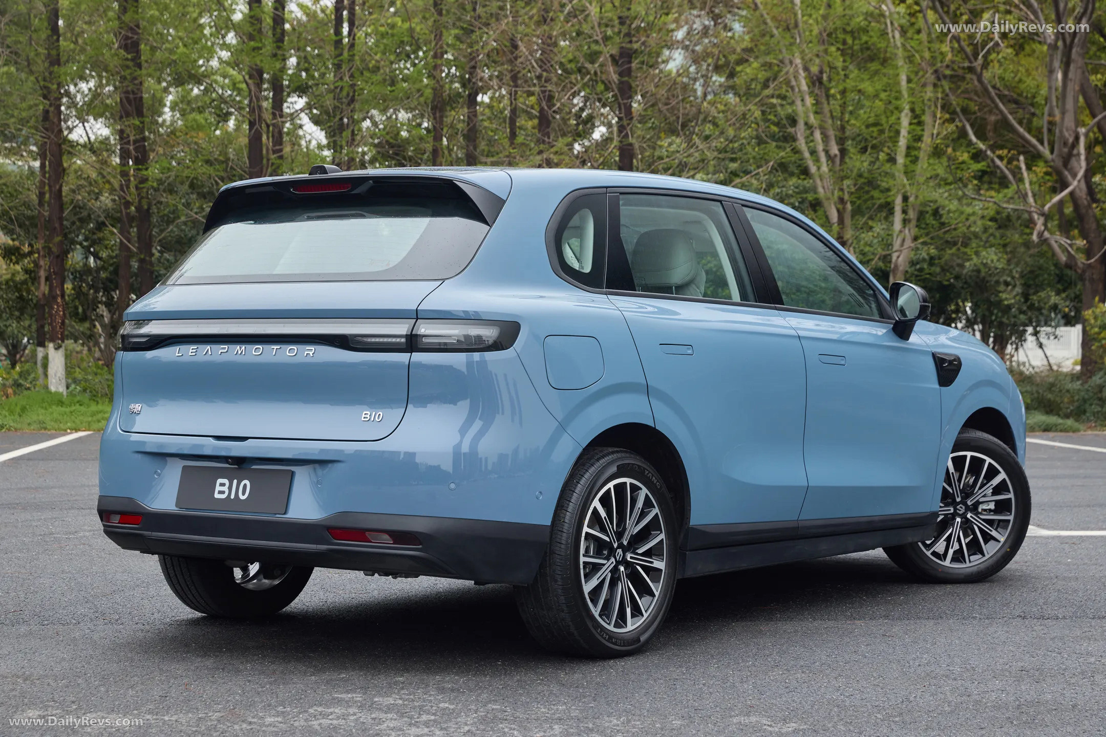 2025 Leap motor B10 European Version - Compact Electric SUV With LiDAR ...